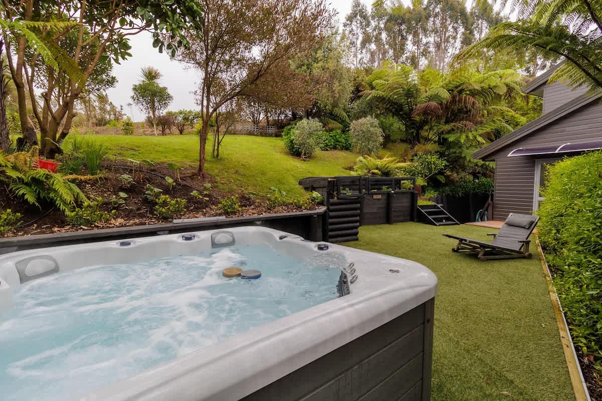 The Lake House | Stunning Views + Private Jetty | Okere Falls | InnList ...