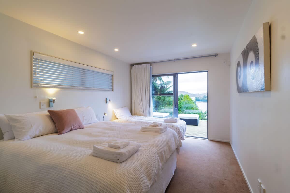 The Lake House | Stunning Views + Private Jetty | Okere Falls | InnList ...