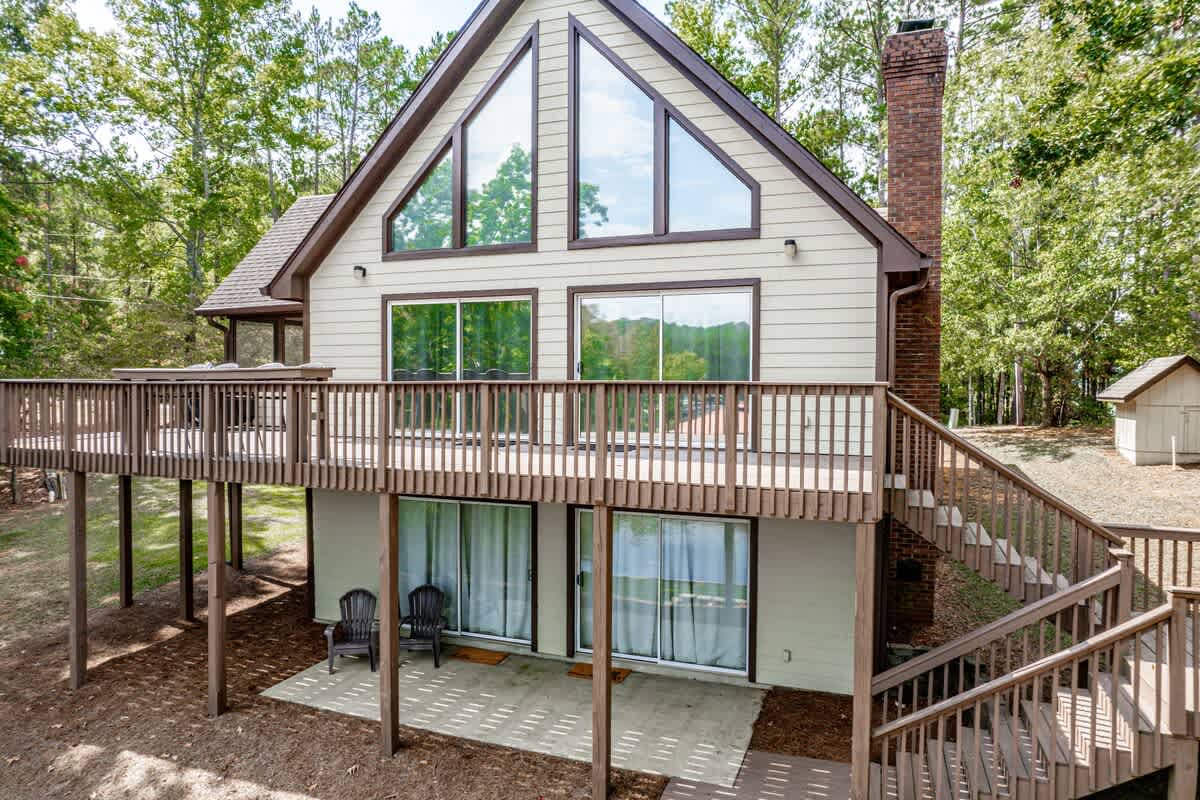 GA Lake House, Sleeps 12, Kayaks, Games + More! | Sparta | Lakeside ...