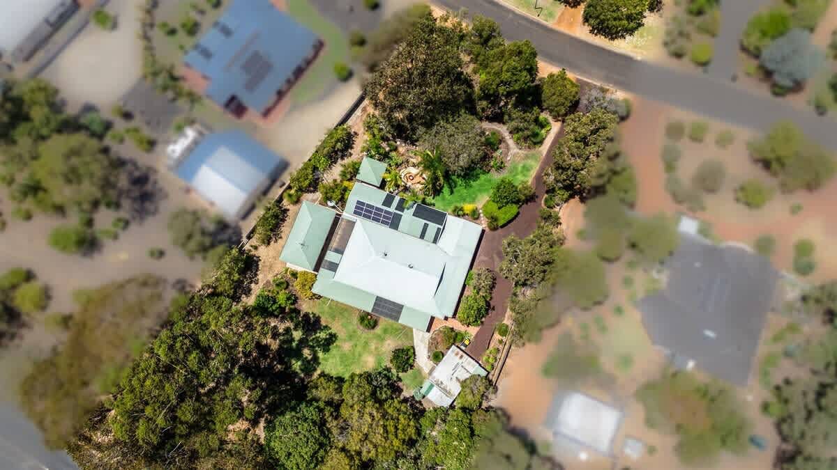 Dandjoo - hot tub, fire pit, outdoor entertainment | Dunsborough ...