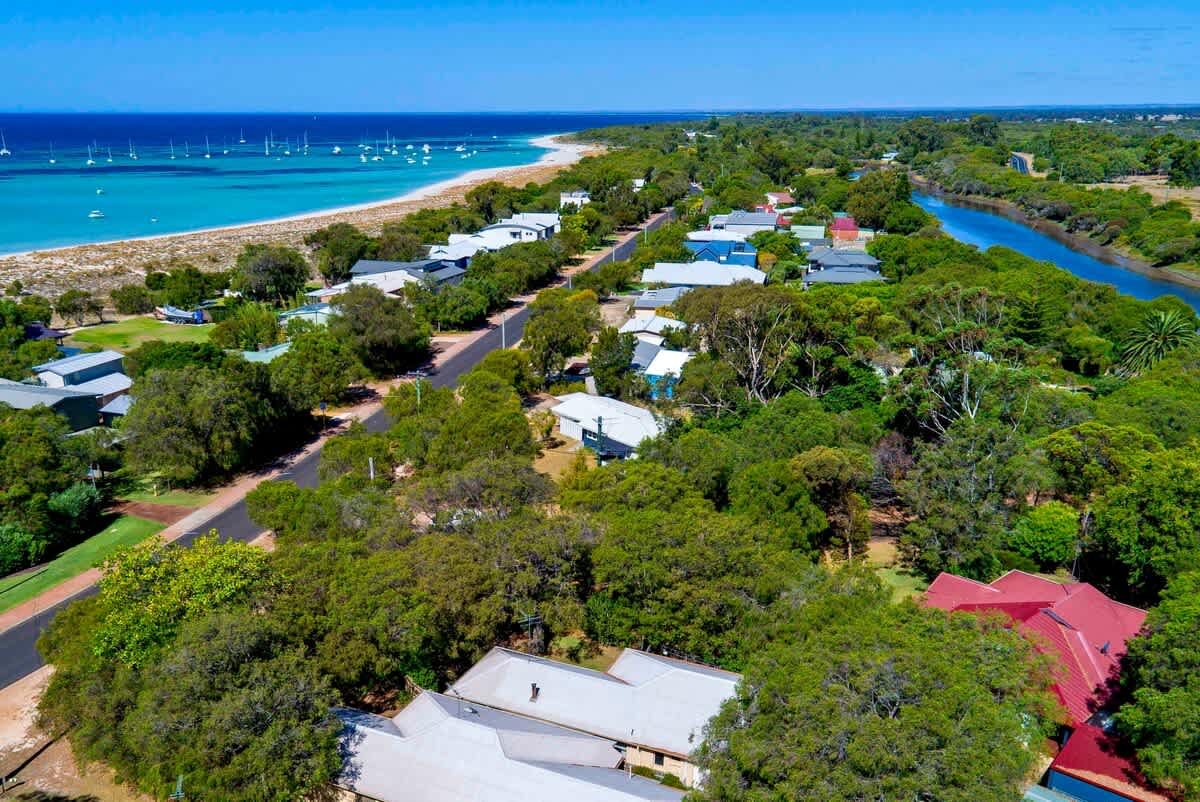 The Quindy, family beach house | Quindalup | South West Holiday Properties