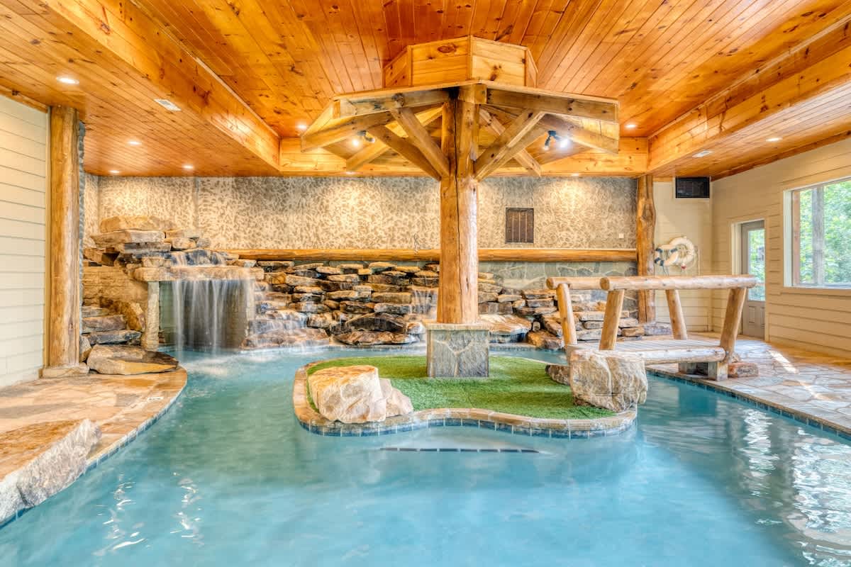 Luxury Cabin / Indoor Pool w/waterfall / Sleeps 24 | Sevierville ...