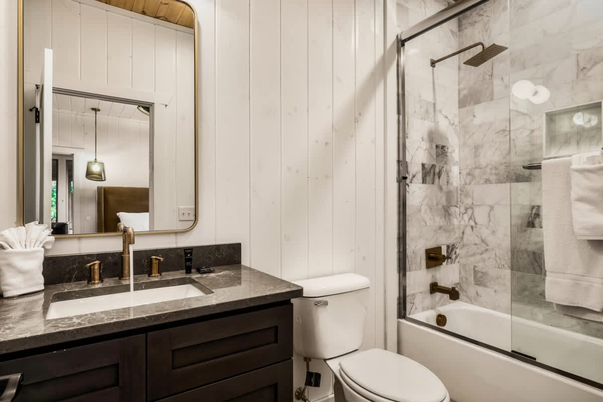 Redtail Lodge – Pool, Hot Tub, Game Room & Mountain Views | Sevier ...