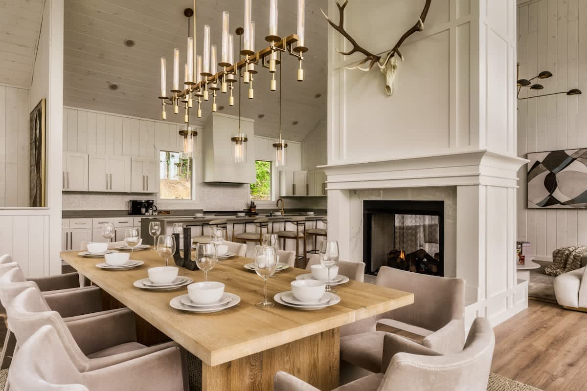 Redtail Lodge – Pool, Hot Tub, Game Room & Mountain Views | Sevier ...