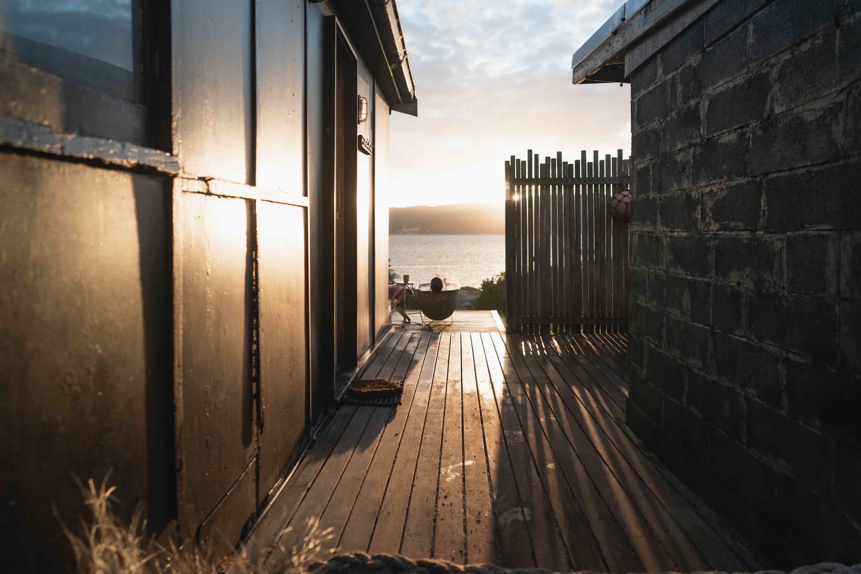 Crayshack an authentic Tasmanian beach side shack on the water ...