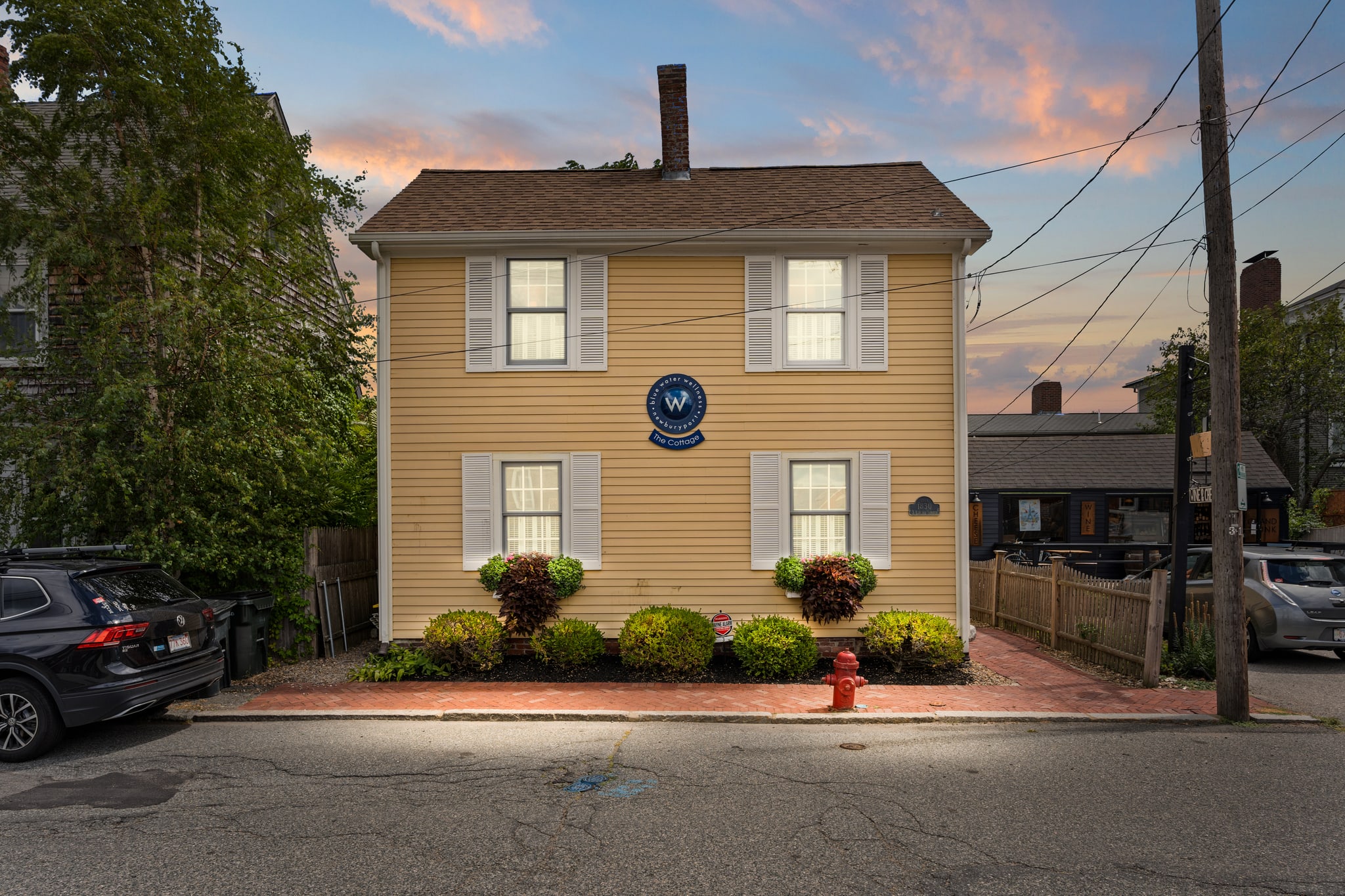 The Garden | Downtown | Private Yard & Parking - Massachusetts