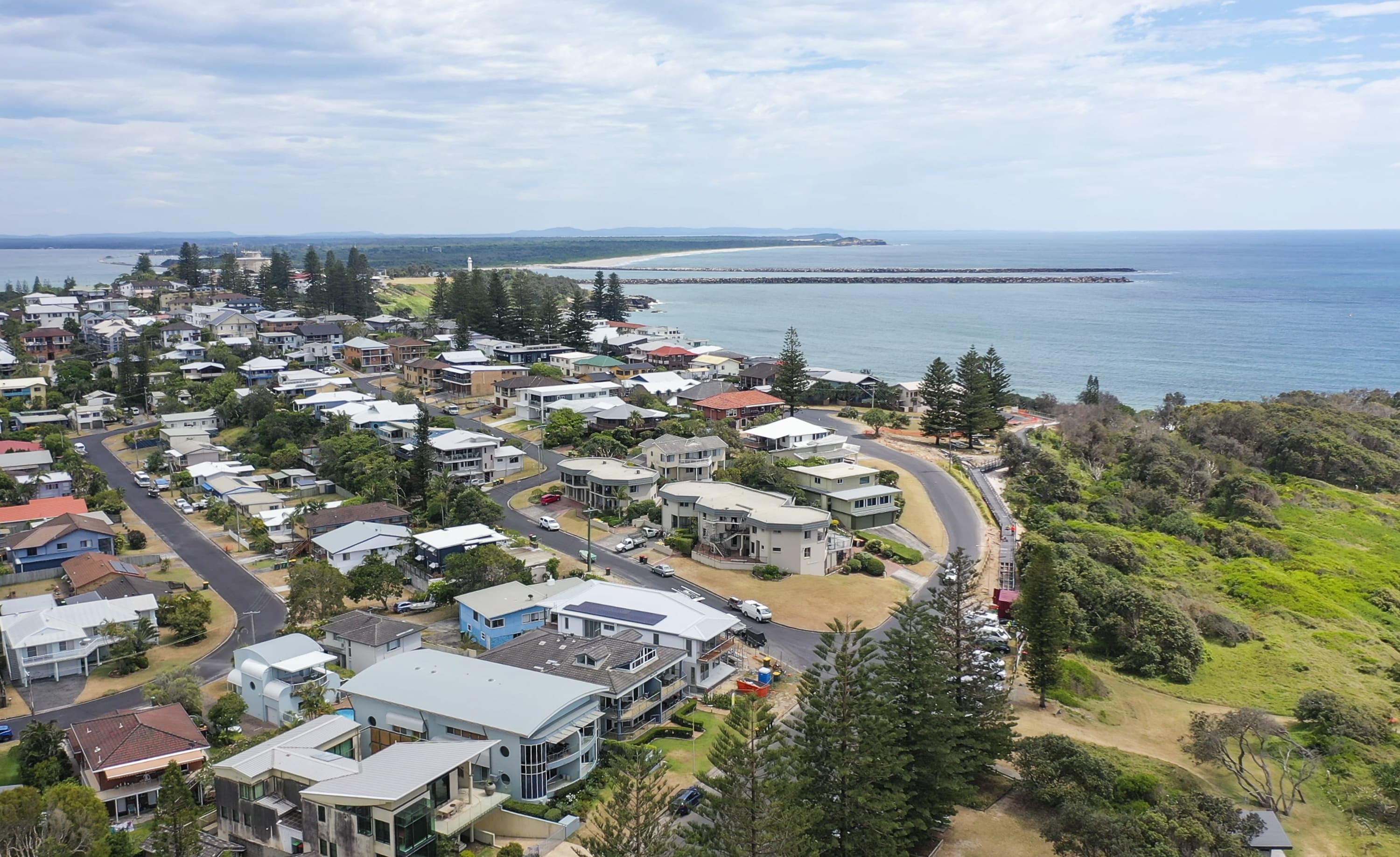 La Ronde Three - Oceanstays - Unit 3 | Yamba | Pilot Hill Pty Ltd ...