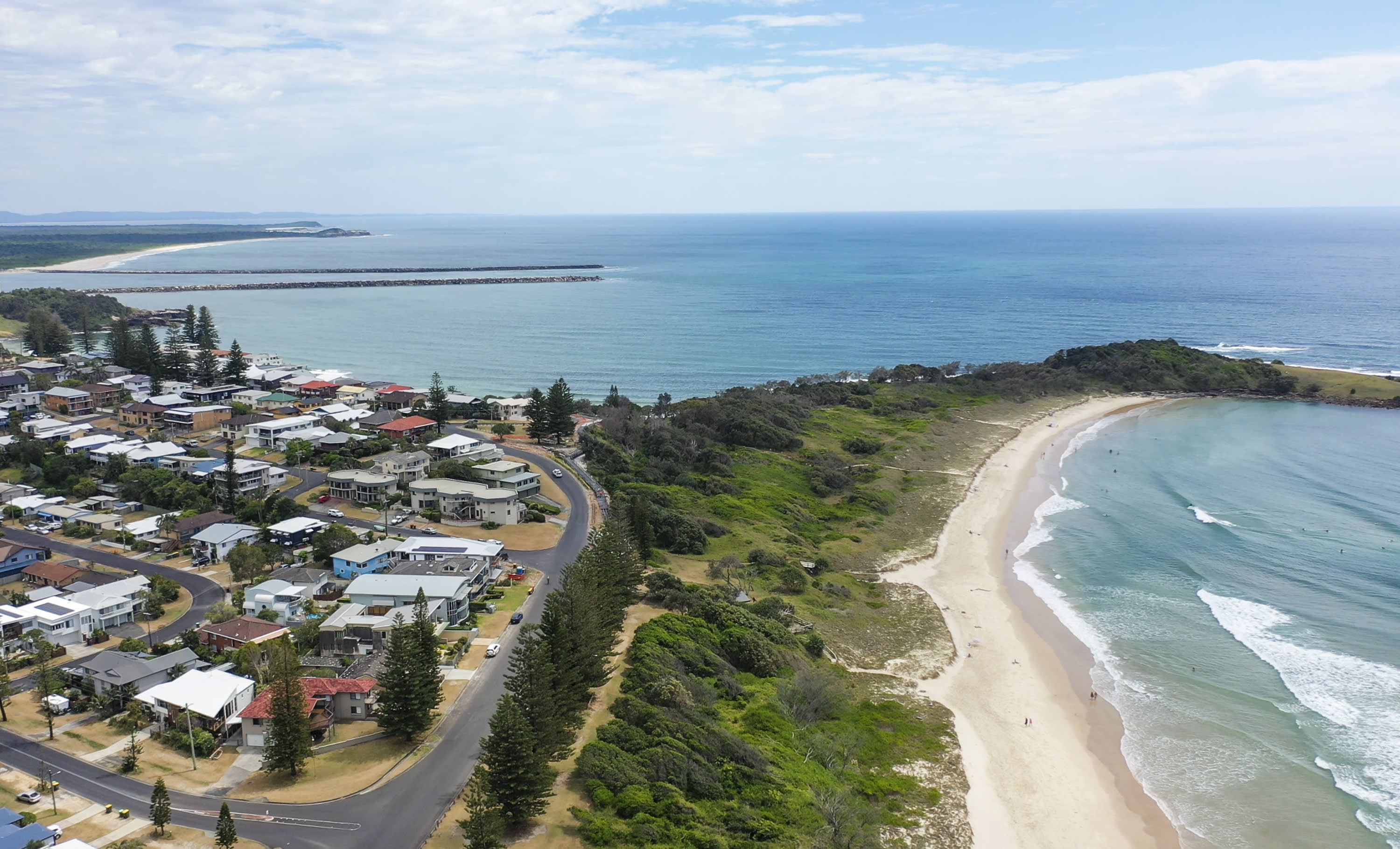 La Ronde Three - Oceanstays - Unit 3 | Yamba | Pilot Hill Pty Ltd ...