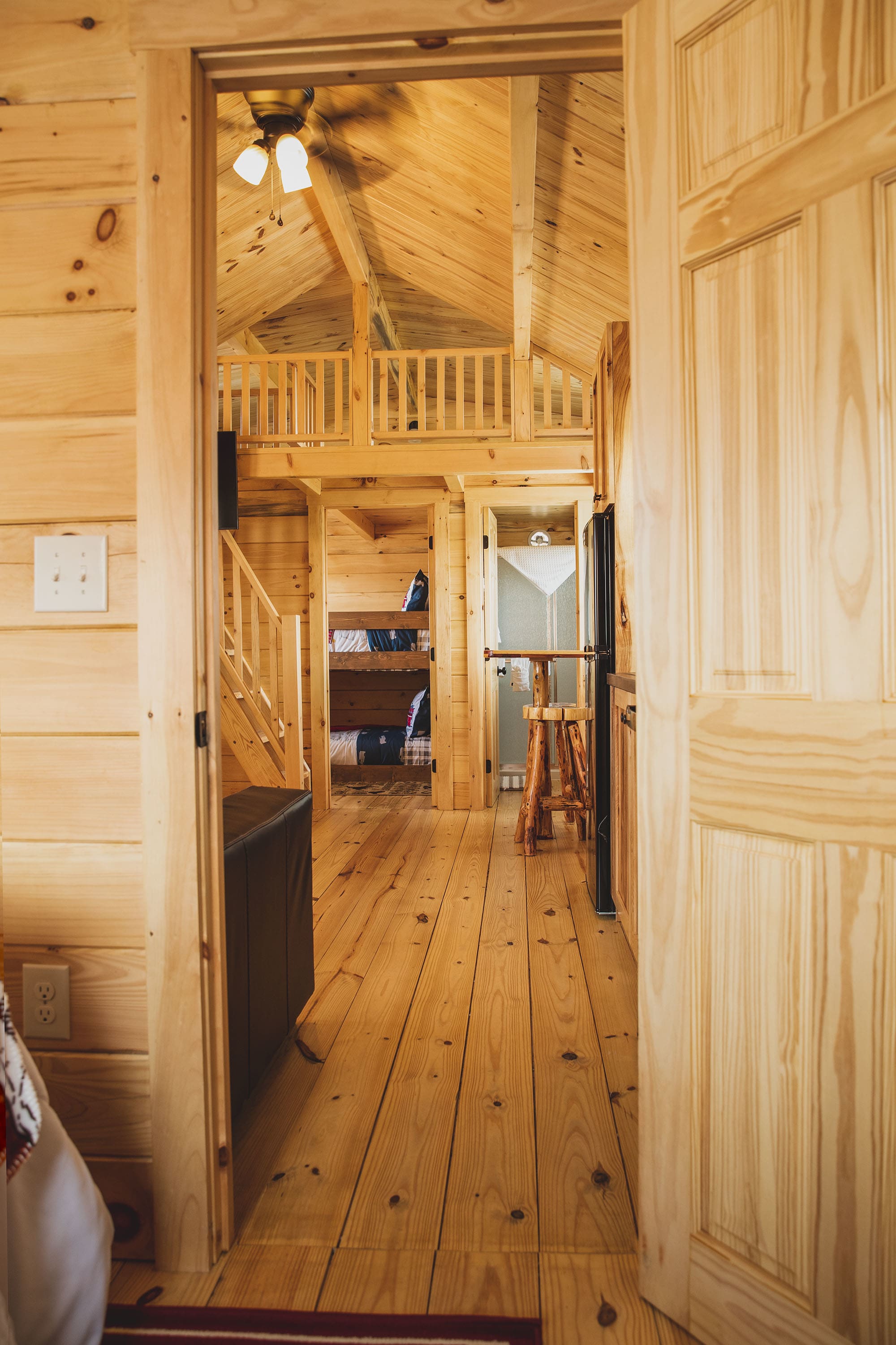 Big Texan Cabins | Amarillo | Big Texan Cabins and Wagons