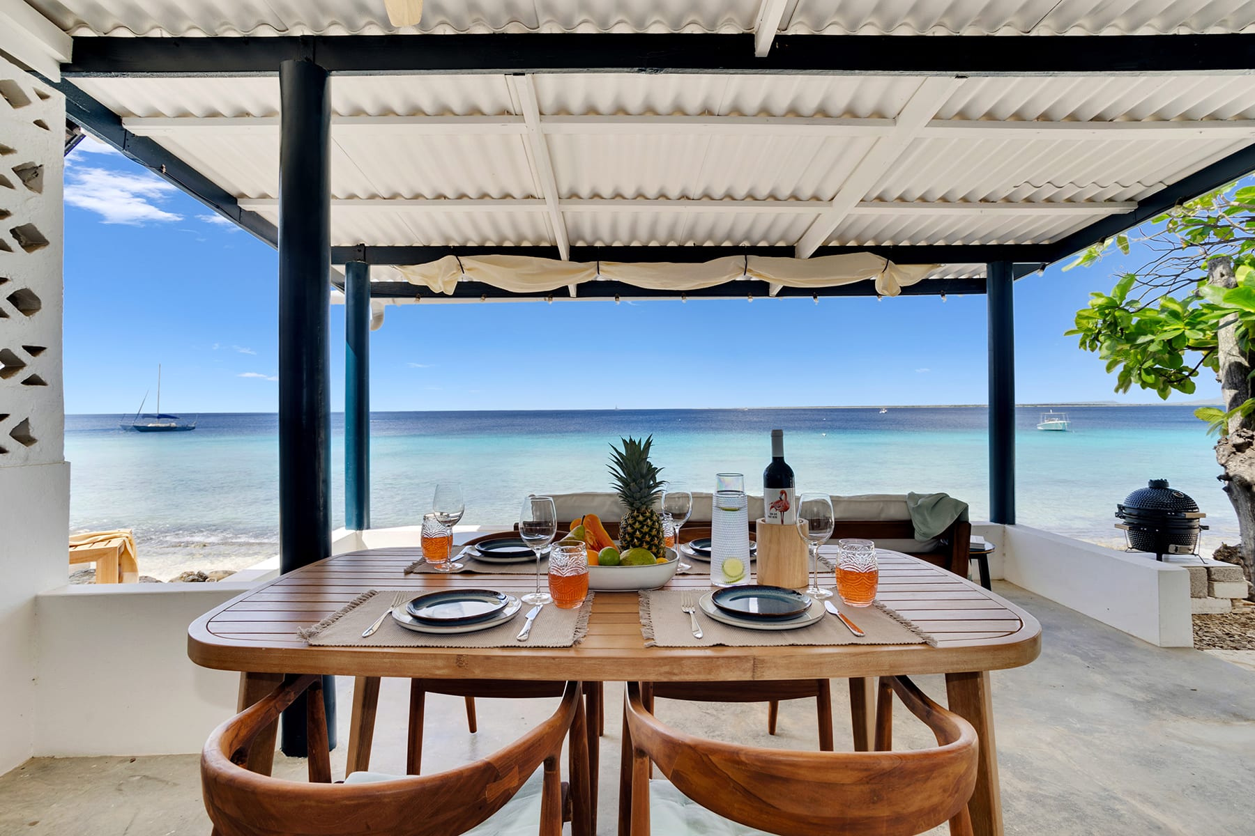 Pixel Paradise oceanfront beach house with stunning views - From $221 ...