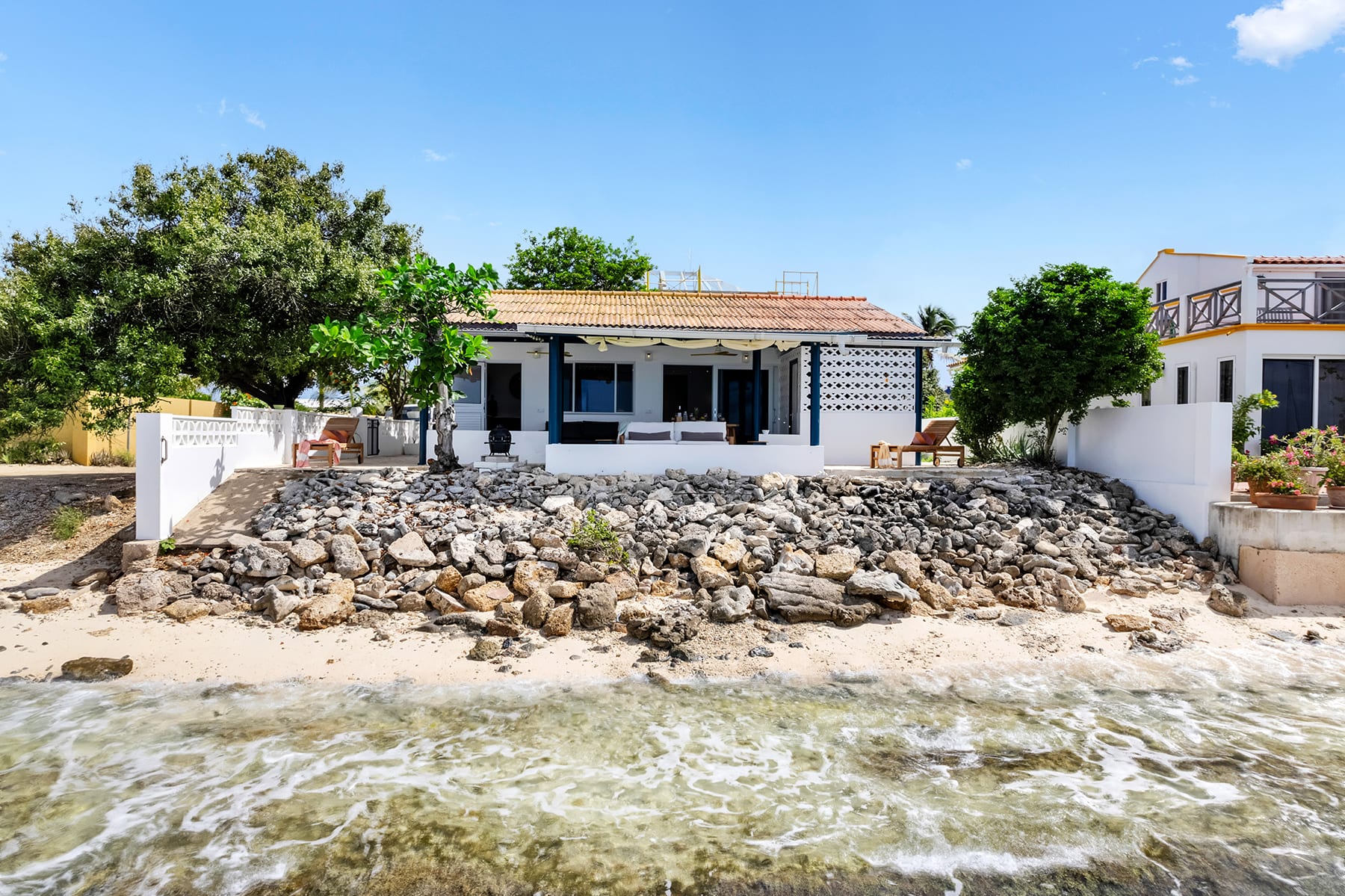 Pixel Paradise oceanfront beach house with stunning views - From $221 ...