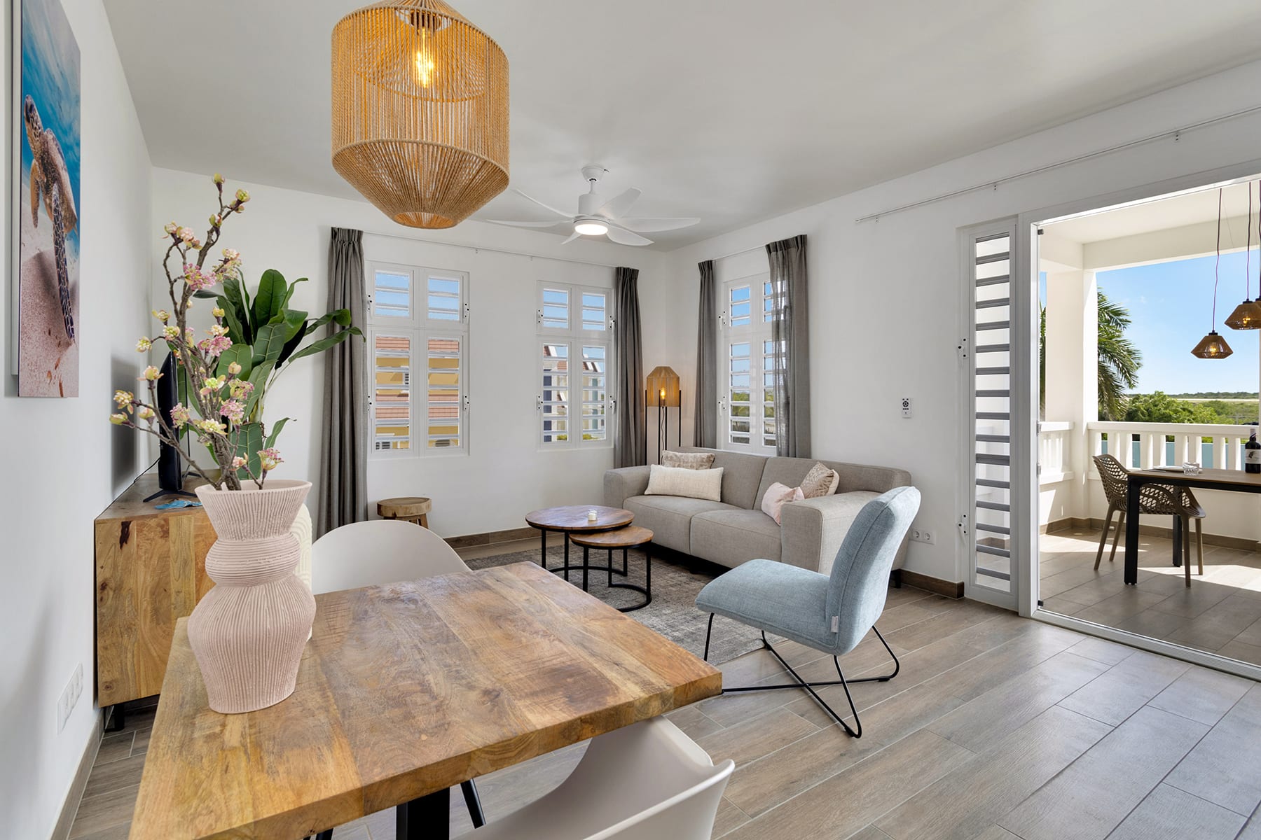 Turtles Place with pool and perfectly positioned for the breeze Bonaire ...