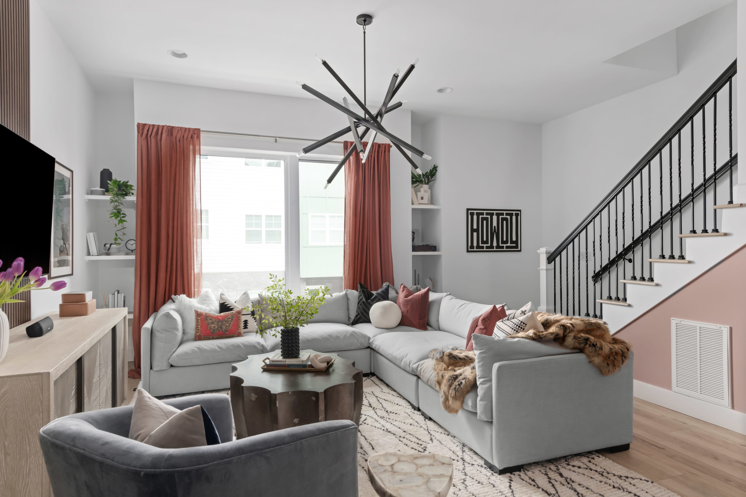 The Hubb House - Hot Tub + Rooftop Lounge! | Nashville | Hubb House ...