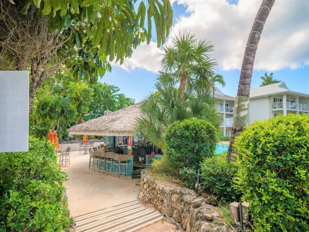 3 Bed Beachfront End Unit Condo w/ pool + hot tub | Seven Mile Beach ...