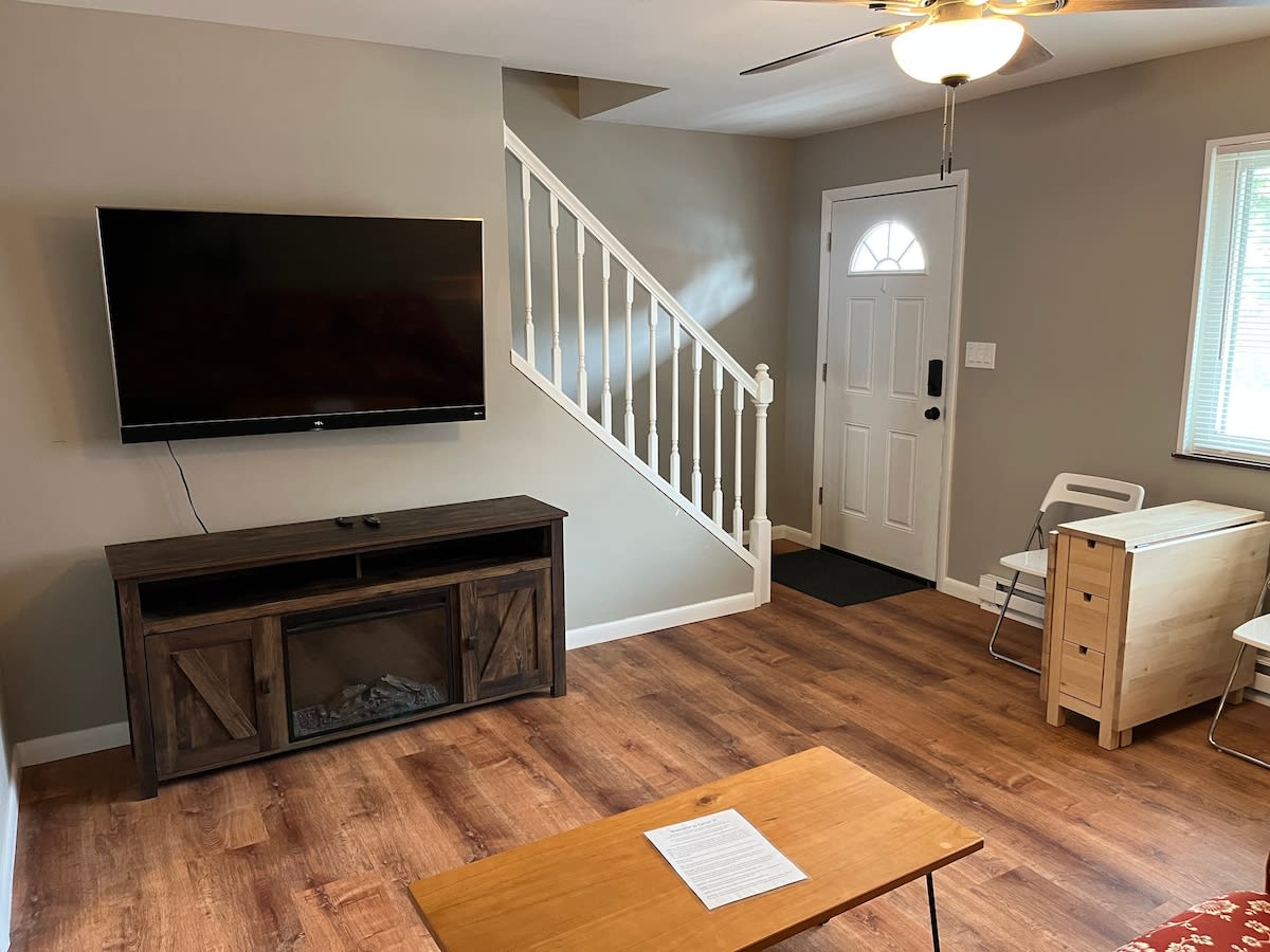Carter #3, Two Bedroom Unit Near Xavier, Downtown - Cincinnati