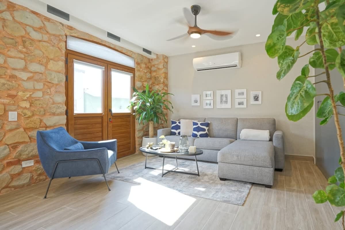 W* | Comfortable 1br In Casco Antiguo W/ Rooftop - Panama