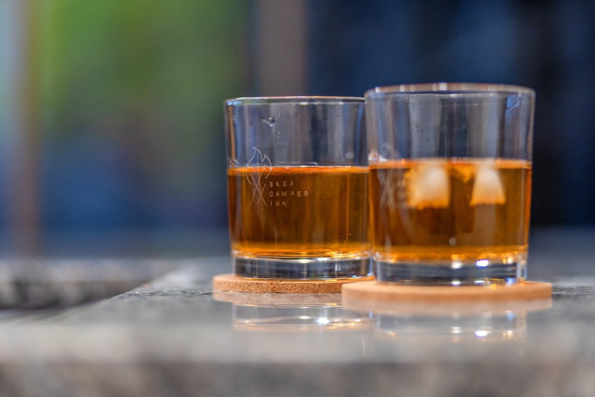 Base Camper Inn|RRG|NEW|Hot Tub | Stanton | RRG Getaways