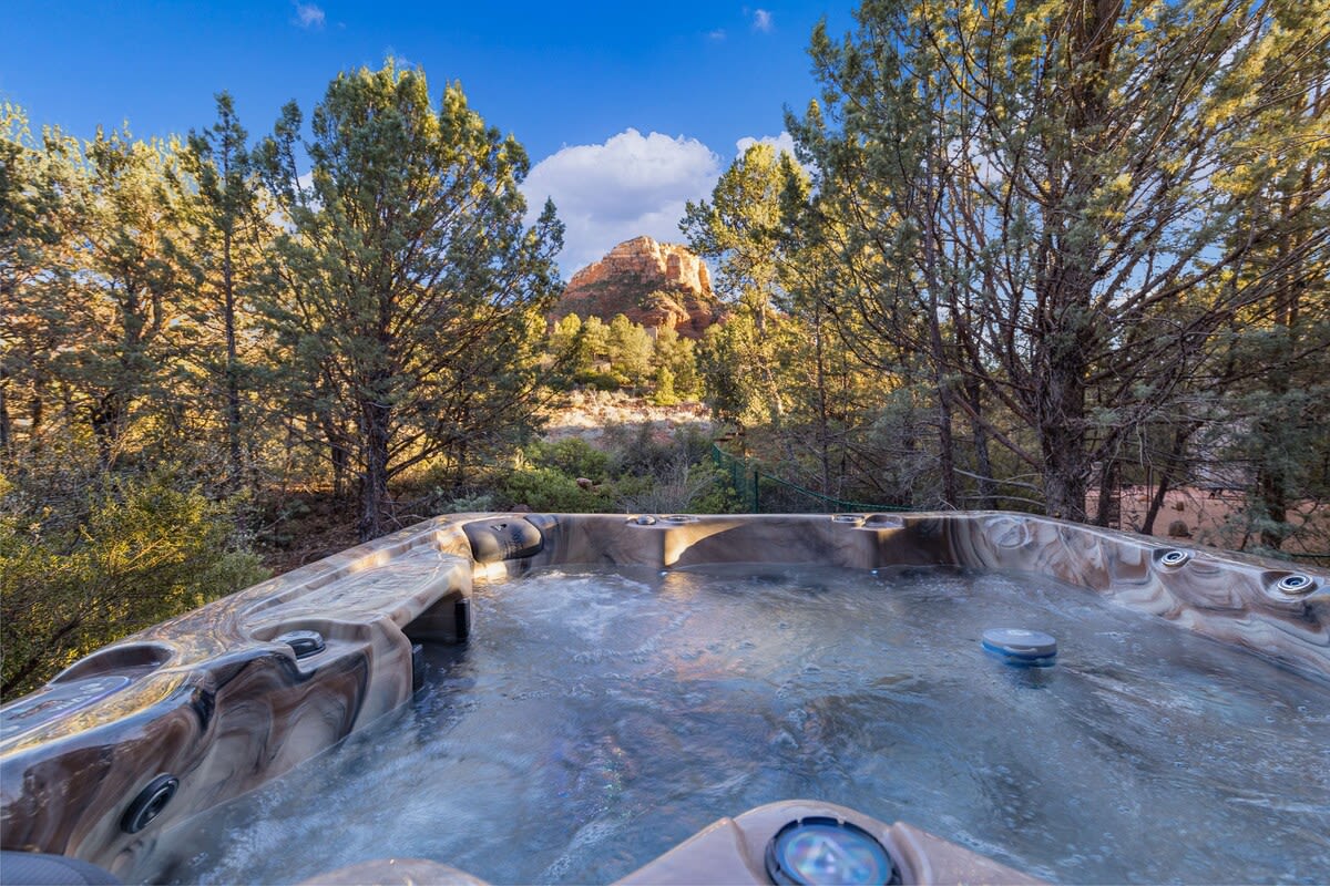 Hot Tub And Stunning Views Of Mammoth Rock - Elegant Oasis - Sedona, AZ