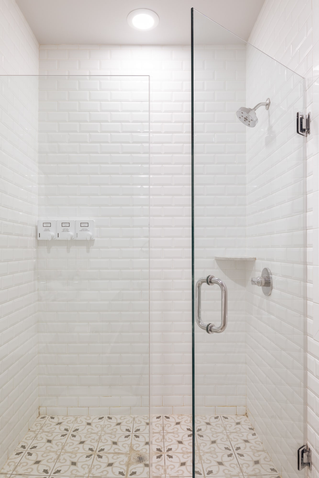 Sosuite | Corner 1br Apt W W/d, Shared Roofdeck - Philadelphia, PA