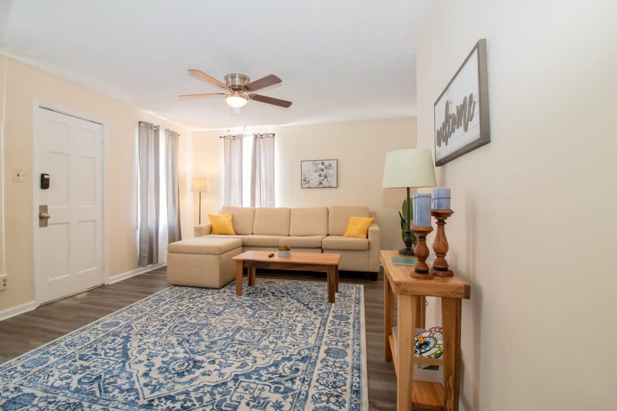 Modern Interior - Delightful Doubles Unit D - Columbus, GA