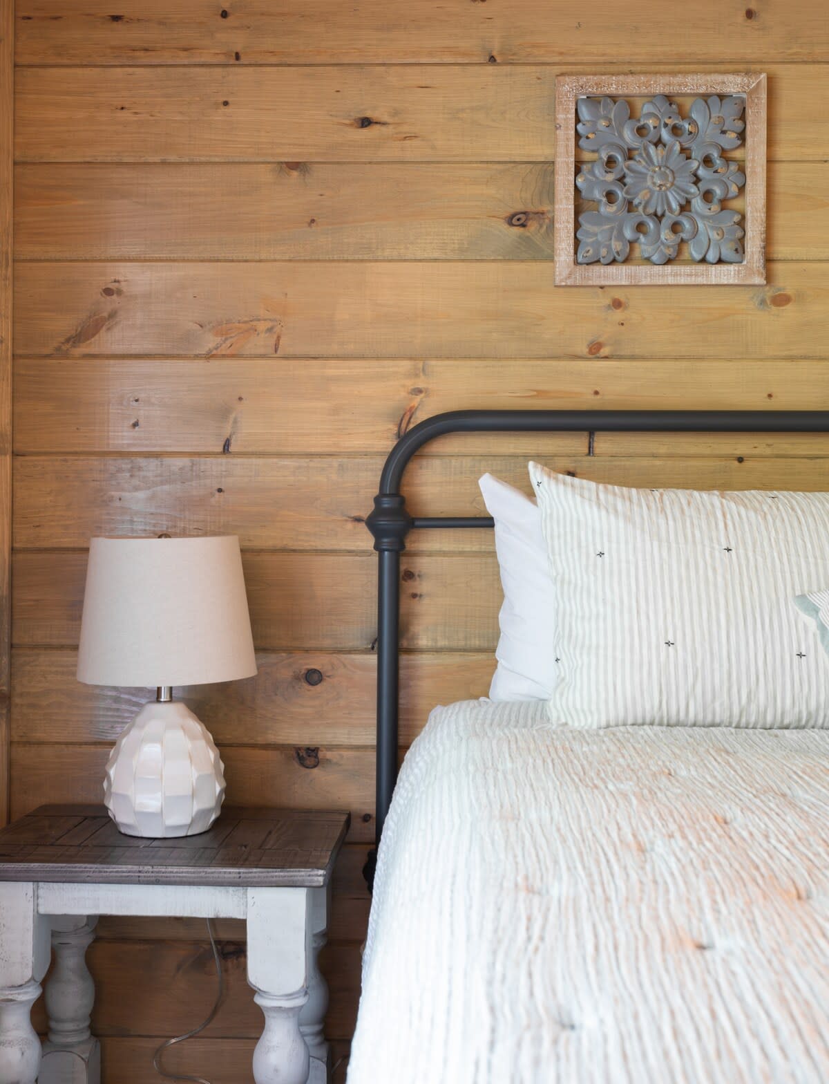 Riverfront Cottage/Hot Tub/In DwTn Pigeon Forge | Pigeon Forge ...