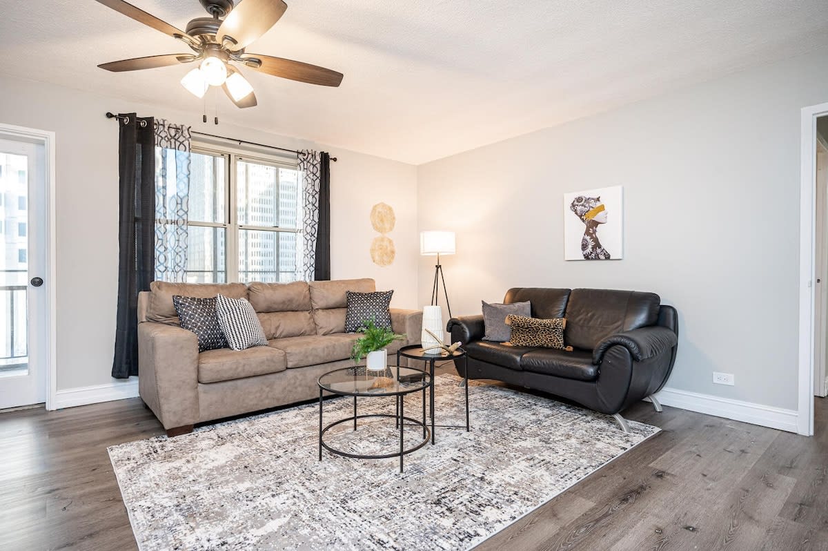 Downtown Atlanta Condo With Balcony Views - Atlanta, GA