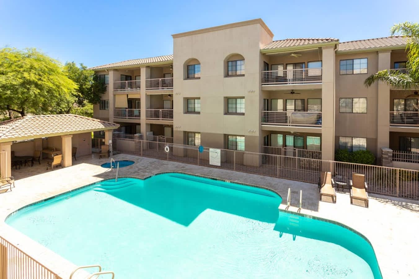 Balcony, Heated Pool, Walk To Silverado Golf - Scottsdale, AZ