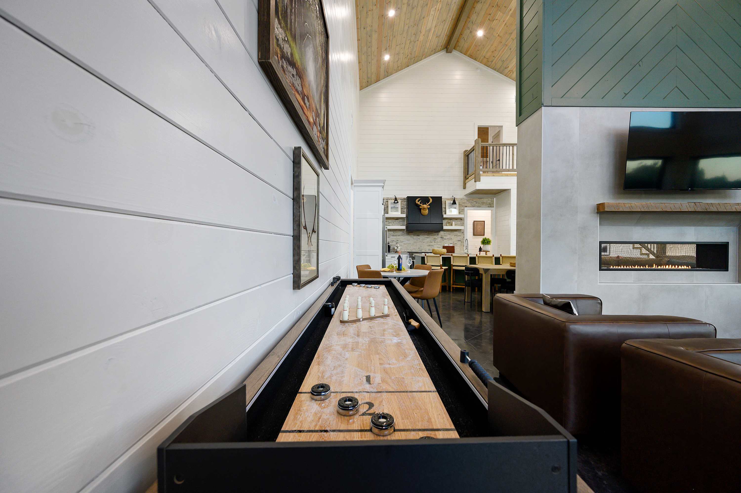 Pets | Heated Pool | Fire Pit | Hot Tub | Sleeps 26 | Broken Bow ...