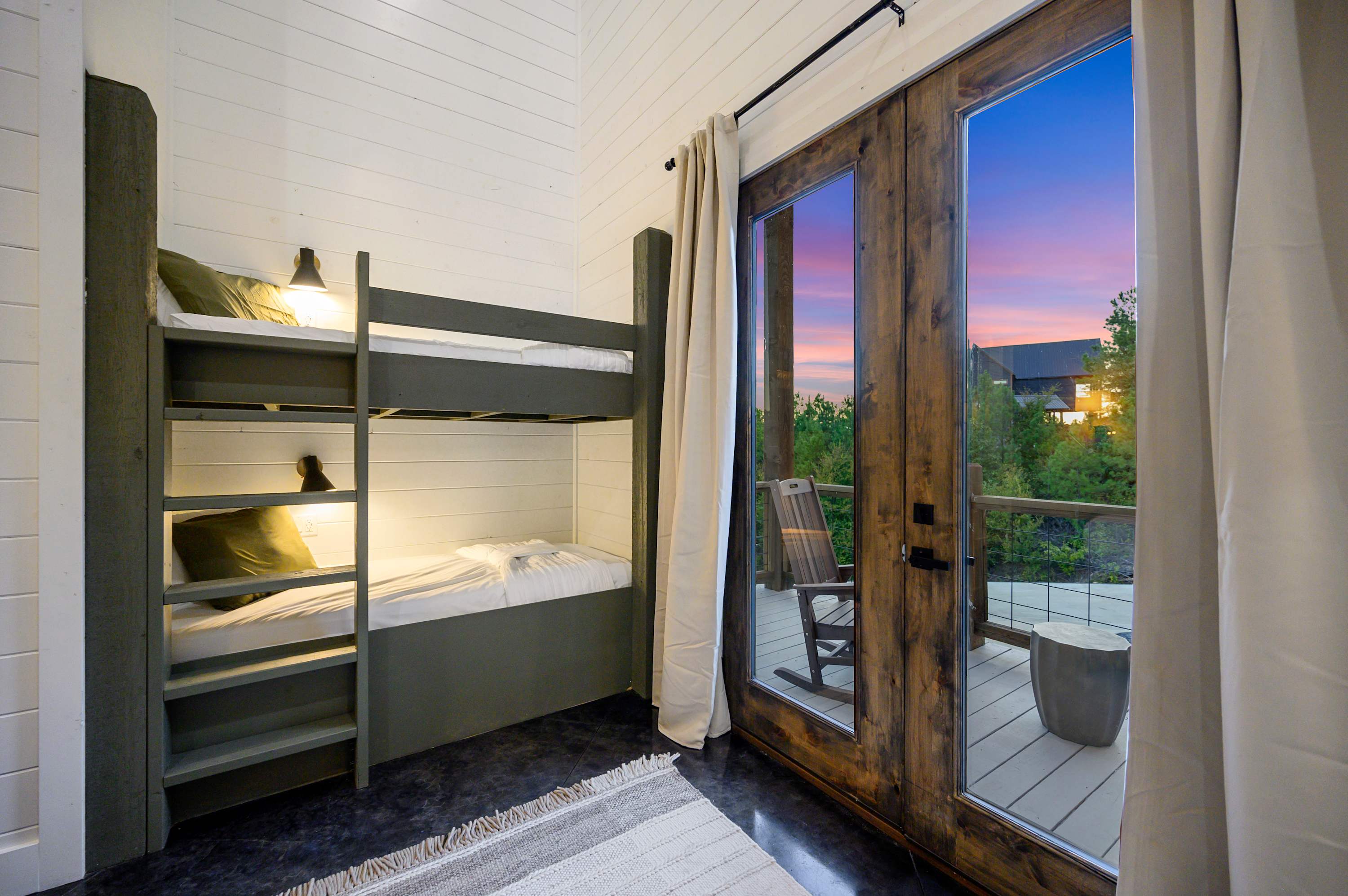 Pets | Heated Pool | Fire Pit | Hot Tub | Sleeps 26 | Broken Bow ...