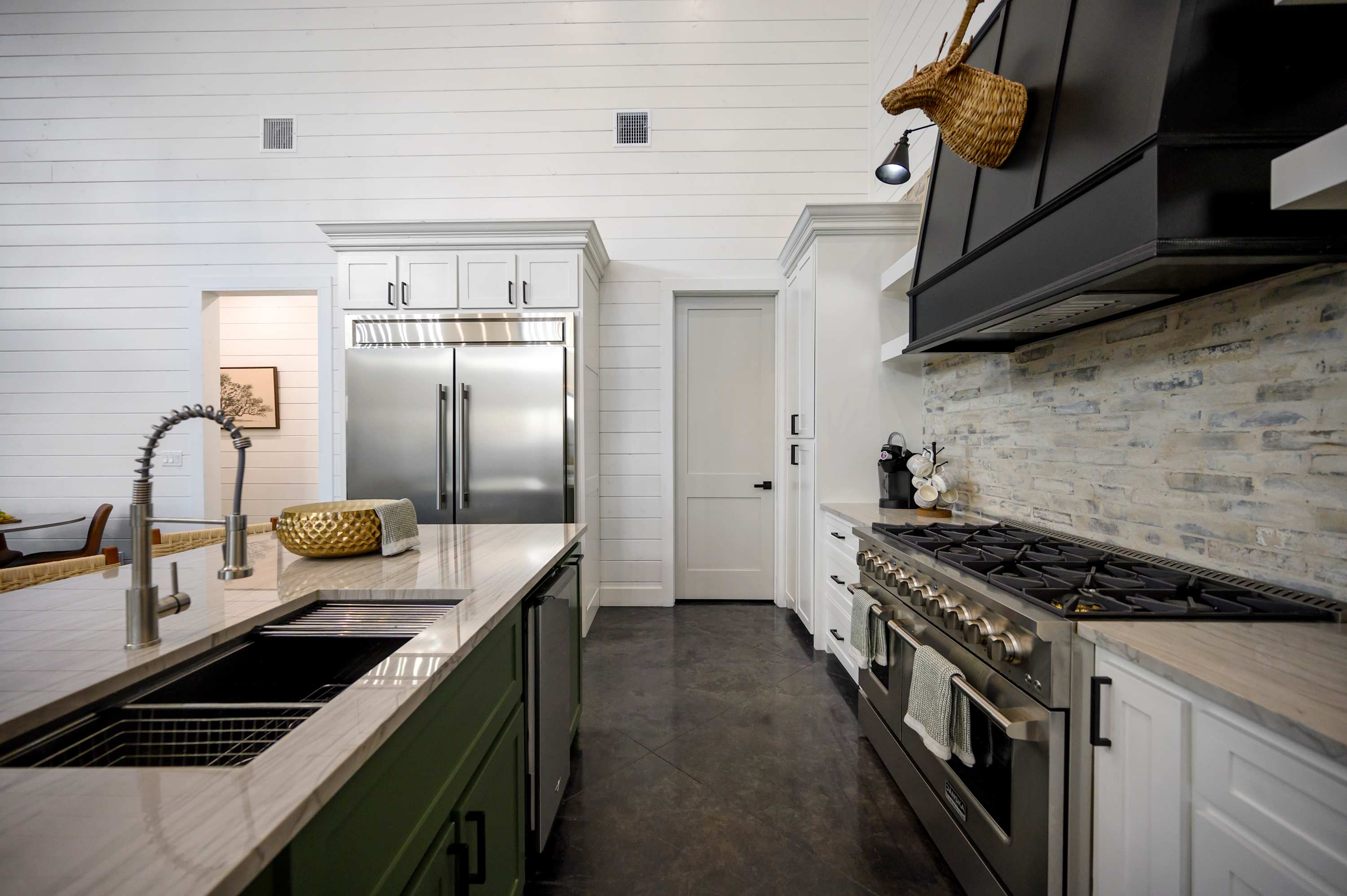 Pets | Heated Pool | Fire Pit | Hot Tub | Sleeps 26 | Broken Bow ...