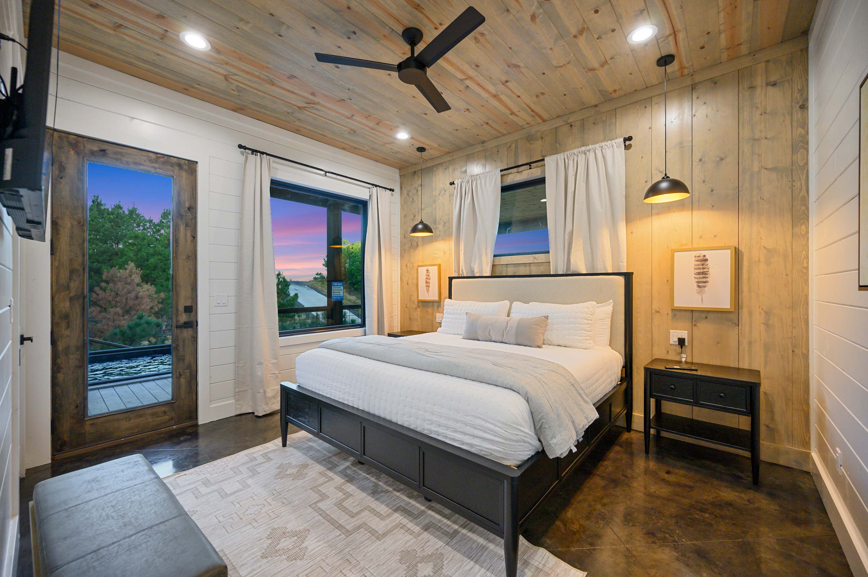 Pets | Heated Pool | Fire Pit | Hot Tub | Sleeps 26 | Broken Bow ...