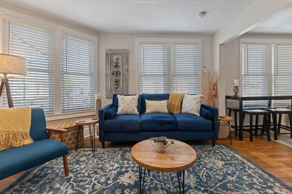 Loft In Downtown Littleton! - Littleton, CO