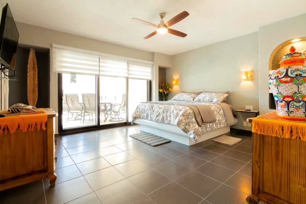 Beachfront Retreat with Patio, BBQ Grill and Pools | Cabo San Lucas ...