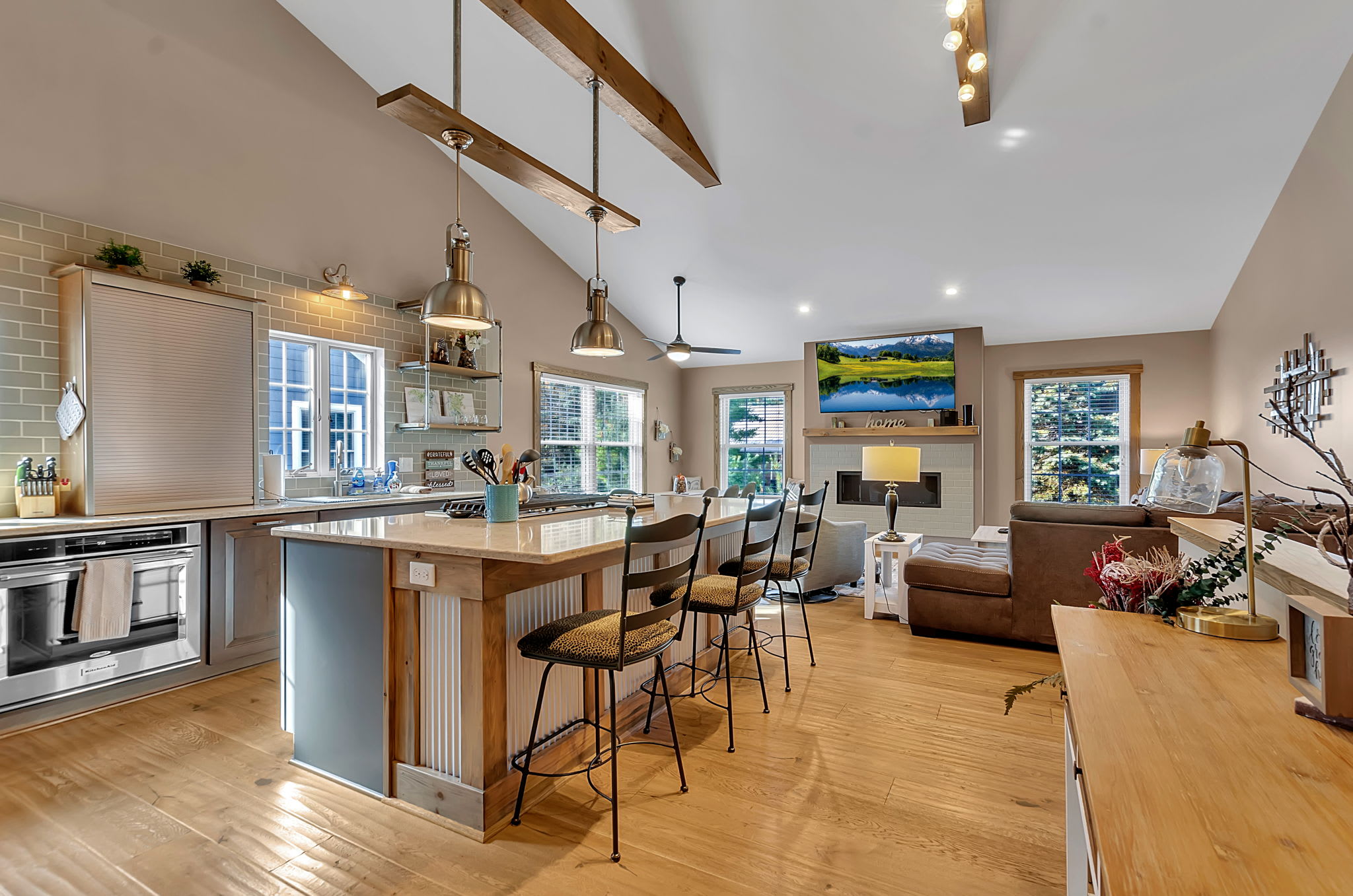 Luxurious 3-bedroom Townhouse, Walk To Village - Ellicottville, NY