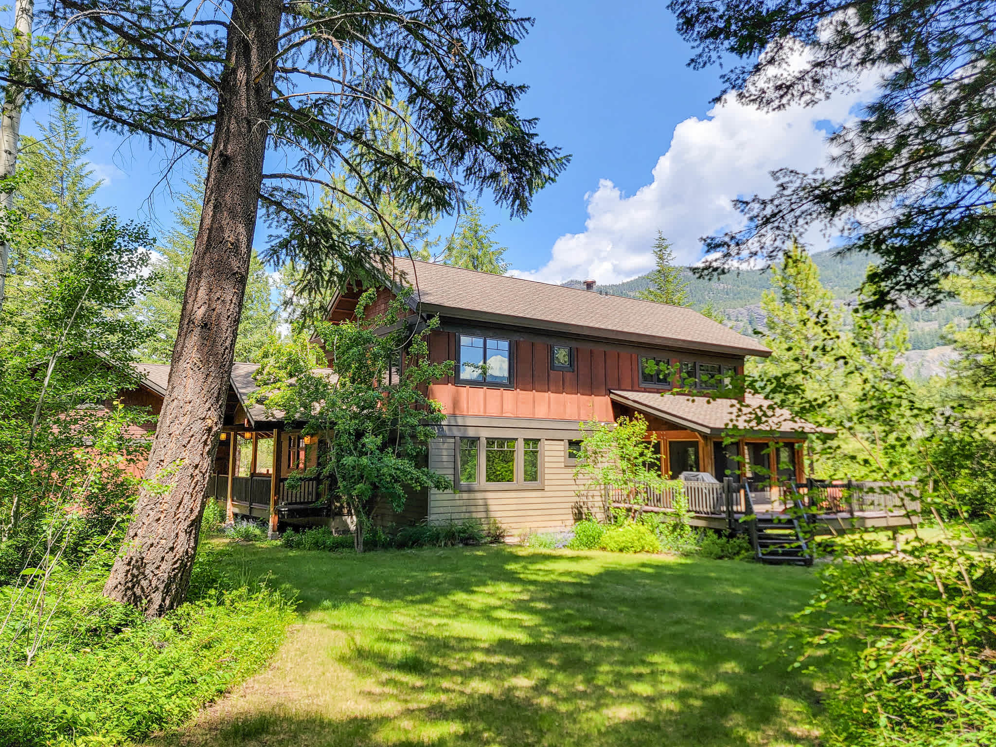 Aspen Grove Cabin - 4-Bedroom Home in Mazama | Mazama | The Inn at ...