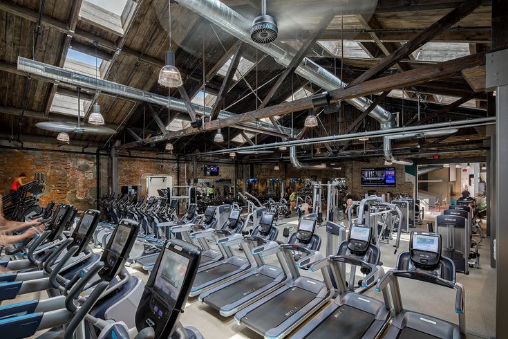 Springing Line Loft Queen Suite | Philadelphia | Archway