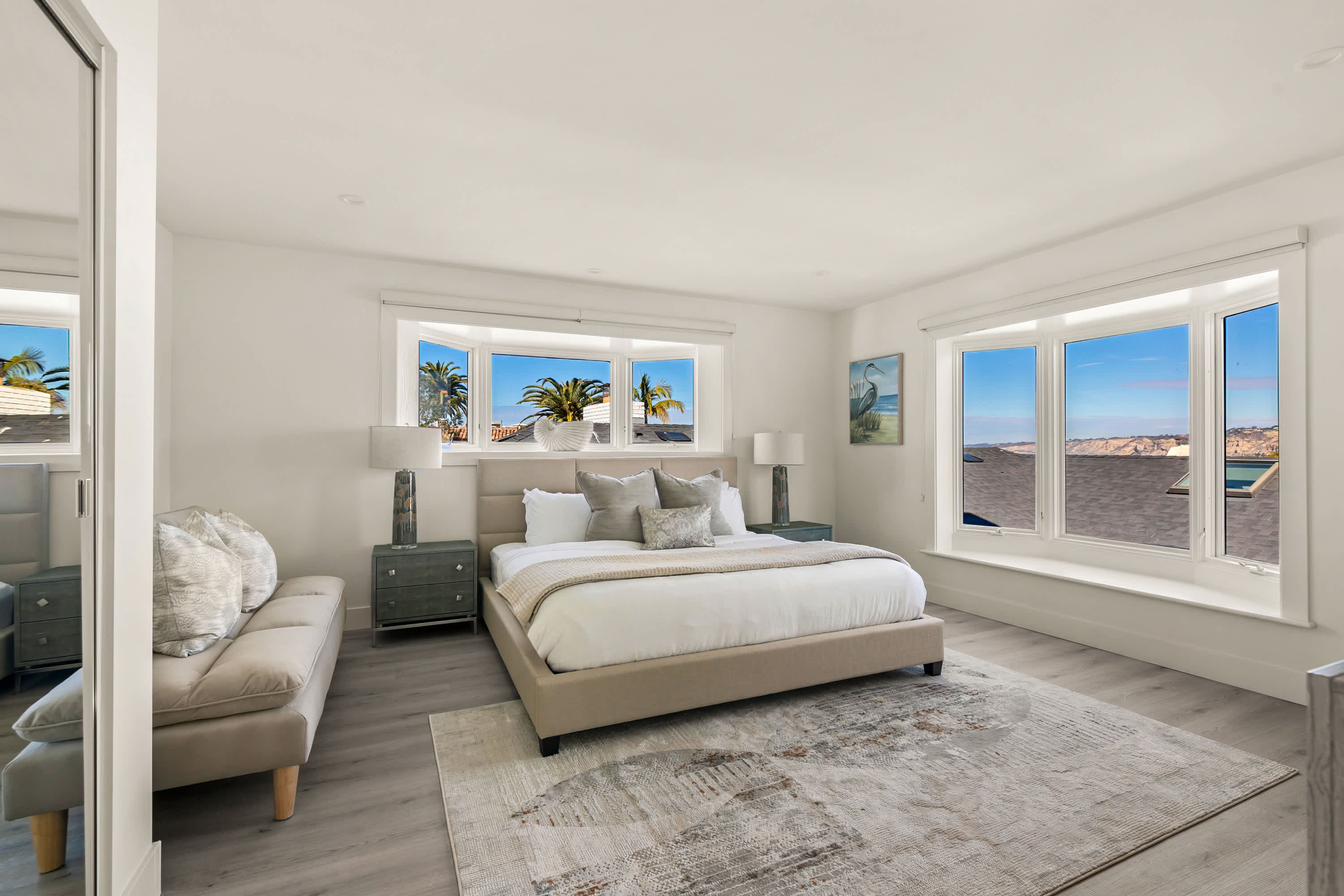 New Luxe Remodel,Walk to Beach, Ocean Views, Spa | San Diego | NXT ...