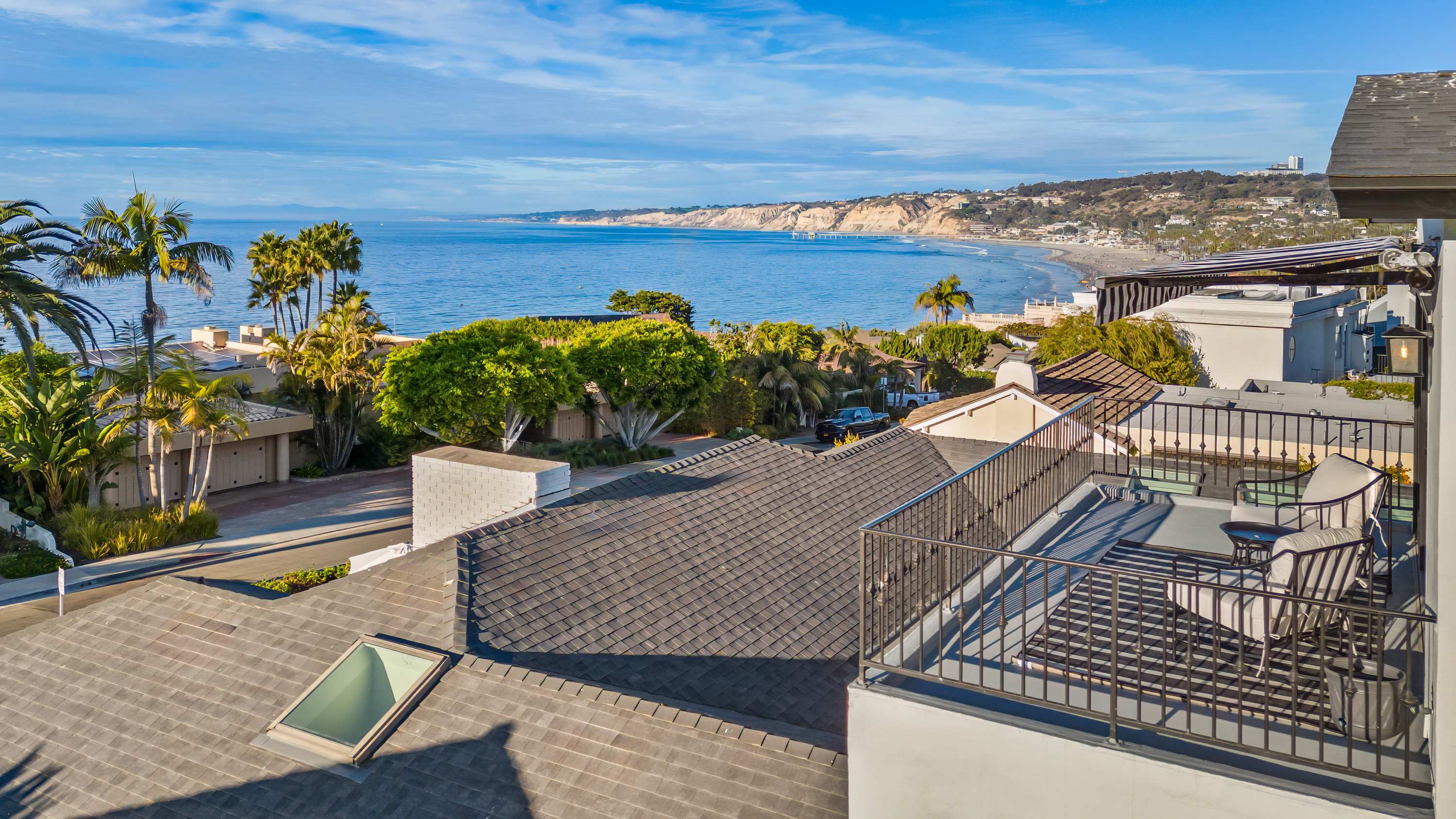 New Luxe Remodel,Walk to Beach, Ocean Views, Spa | San Diego | NXT ...
