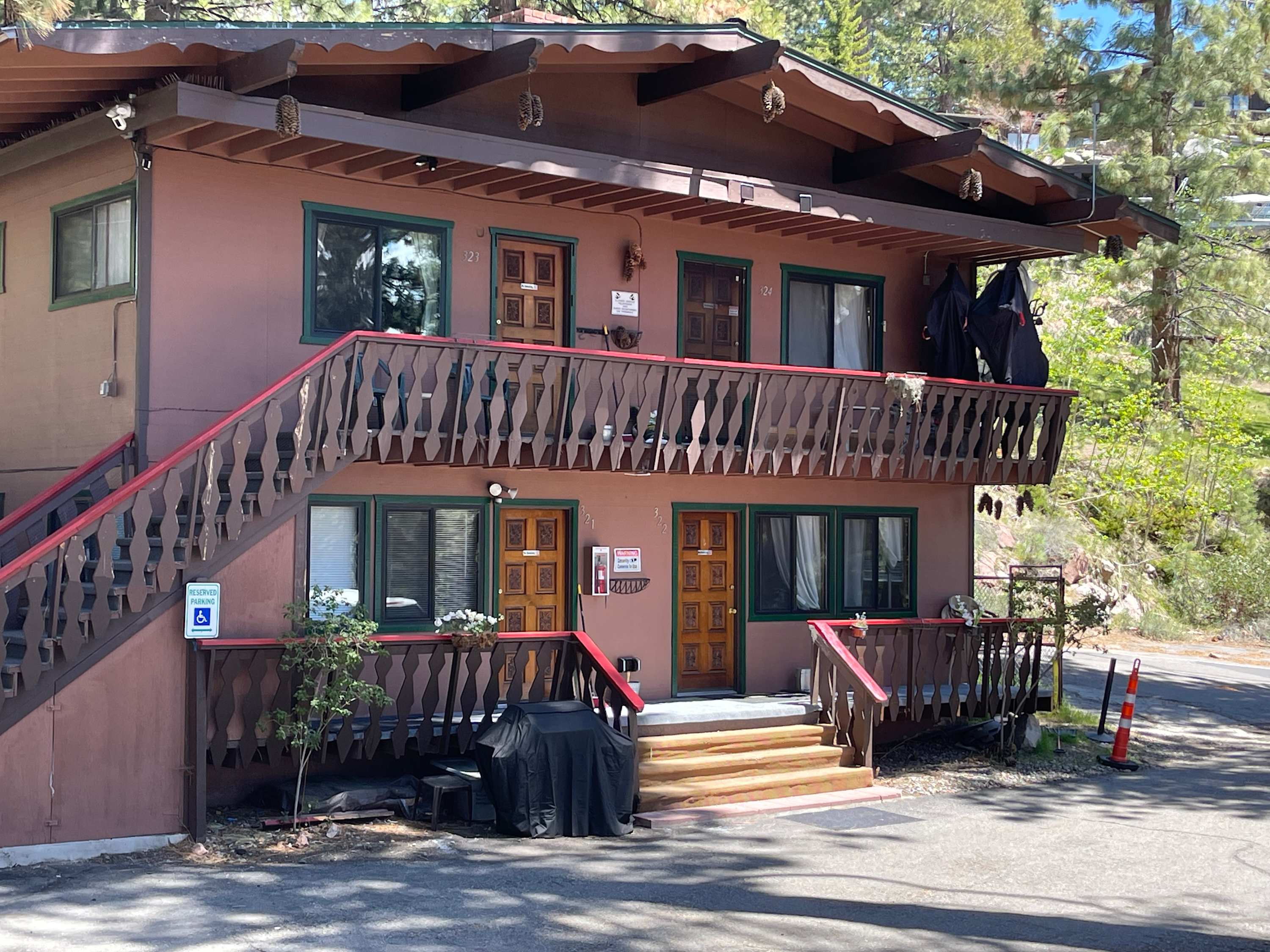 Cozy Zephyr Heights Suite | Zephyr Cove | Pine Cone Resort