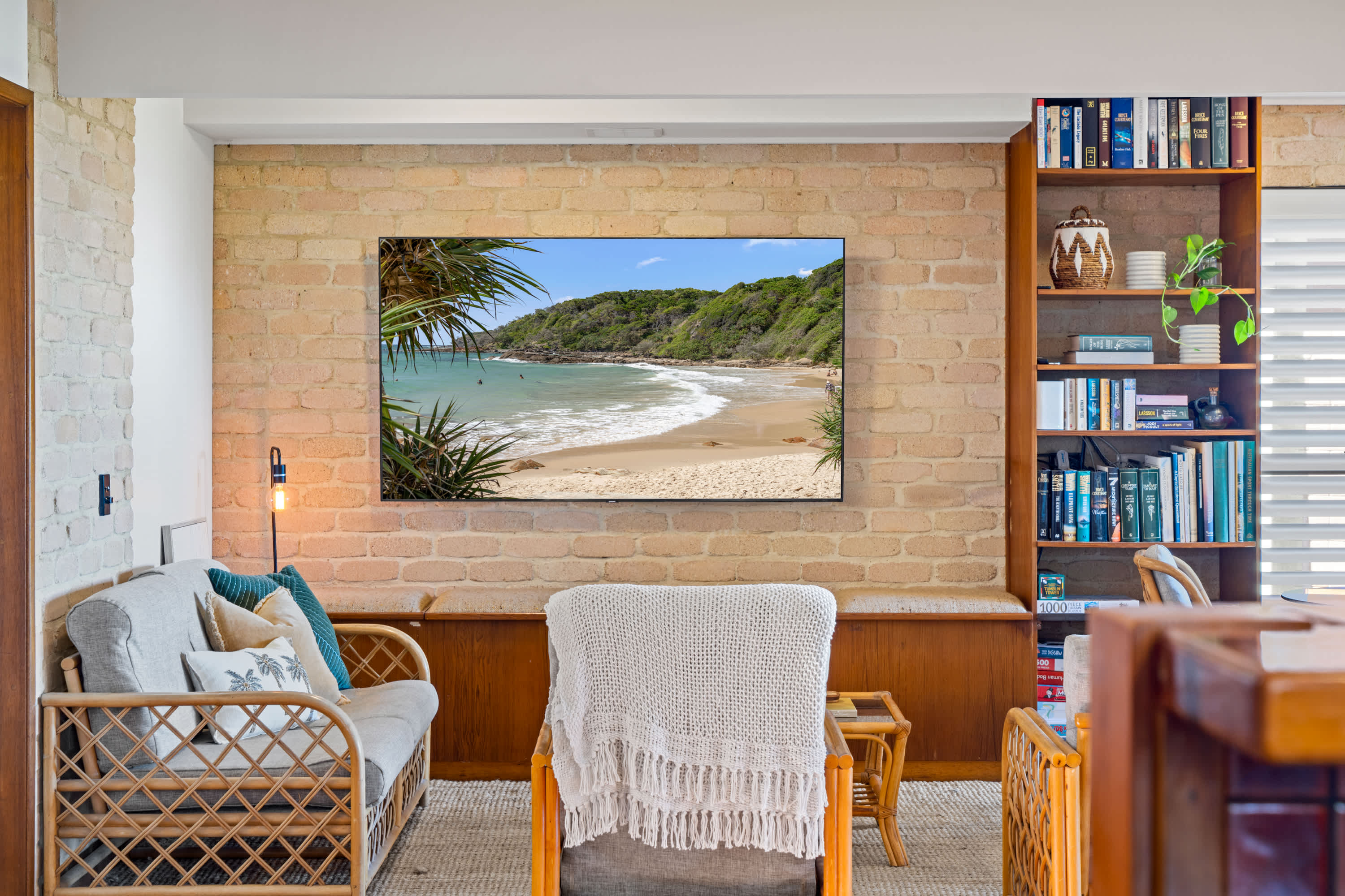 Caloundra Retro Beach House in Front of Ocean | Caloundra Region ...