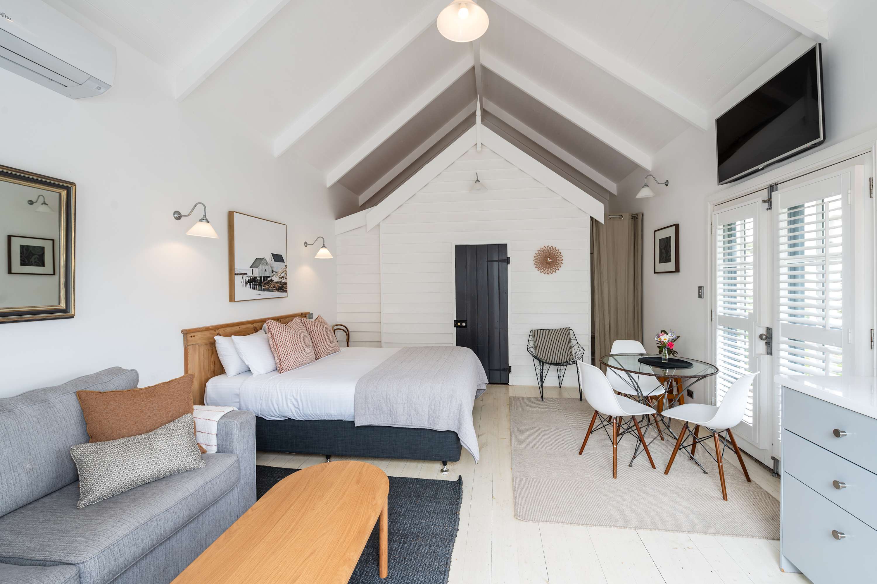 Beach Huts Middleton - Cottesloe Studio Hut | Middleton | Beach Huts ...