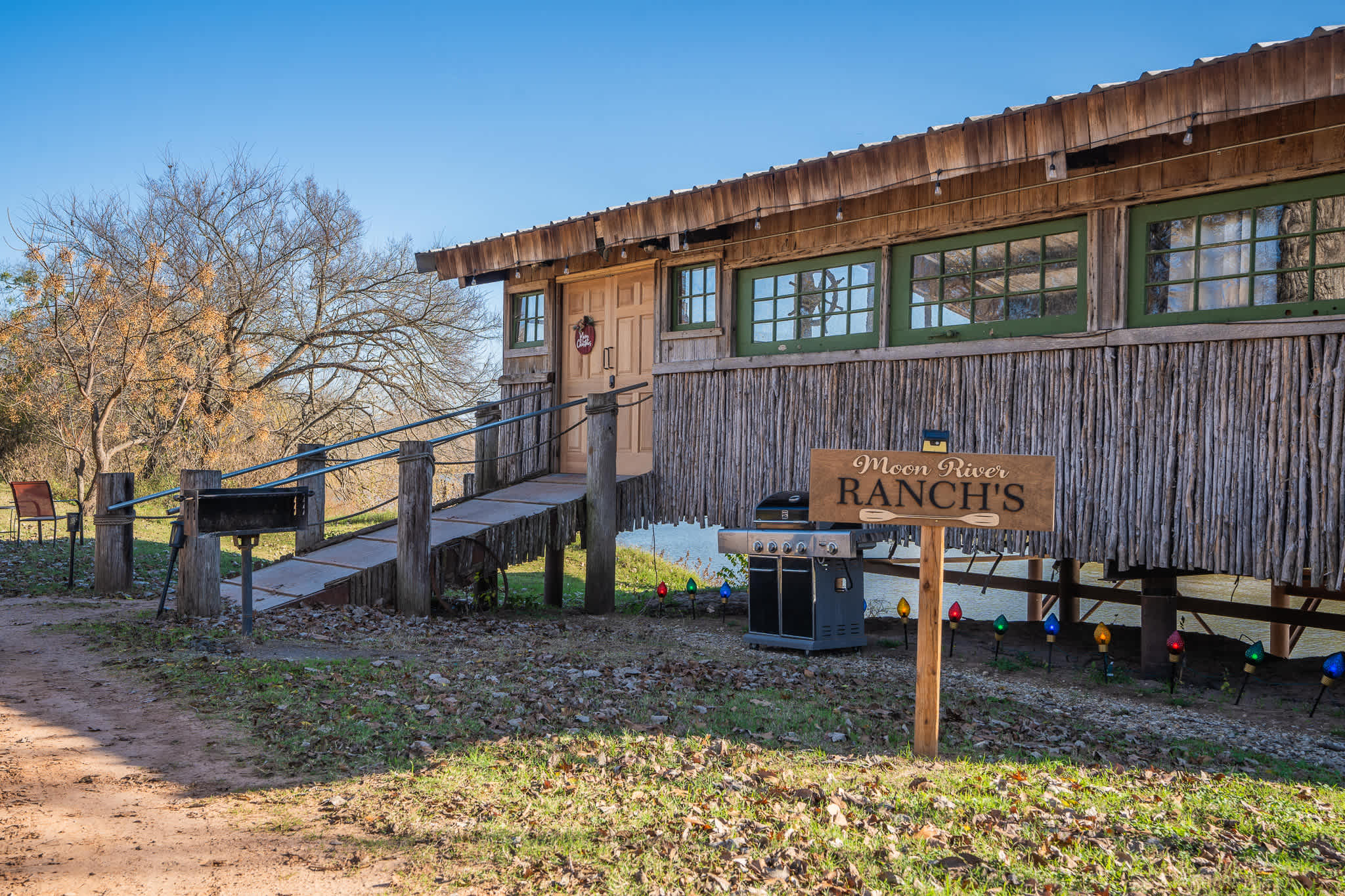 Waco Rustic Boat House, River Fishing, Sunset Views | Satin | Moon ...