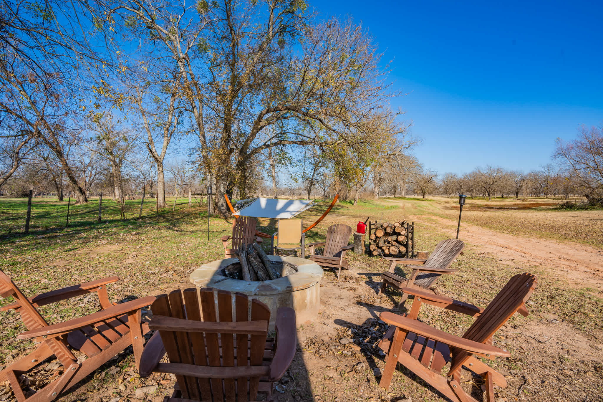 Waco Rustic Boat House, River Fishing, Sunset Views | Satin | Moon ...