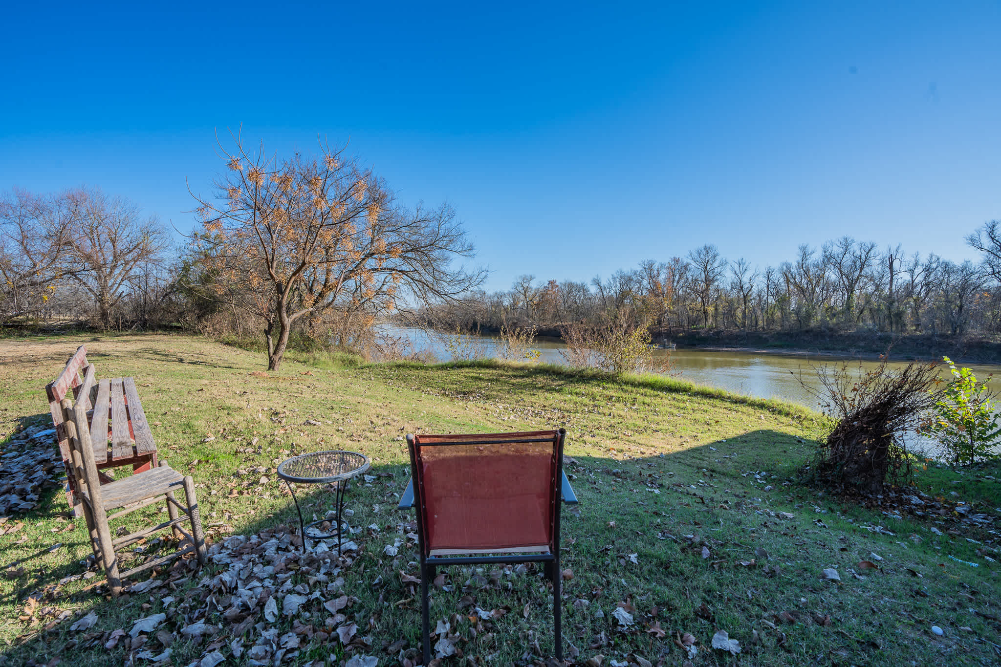 Waco Rustic Boat House, River Fishing, Sunset Views | Satin | Moon ...