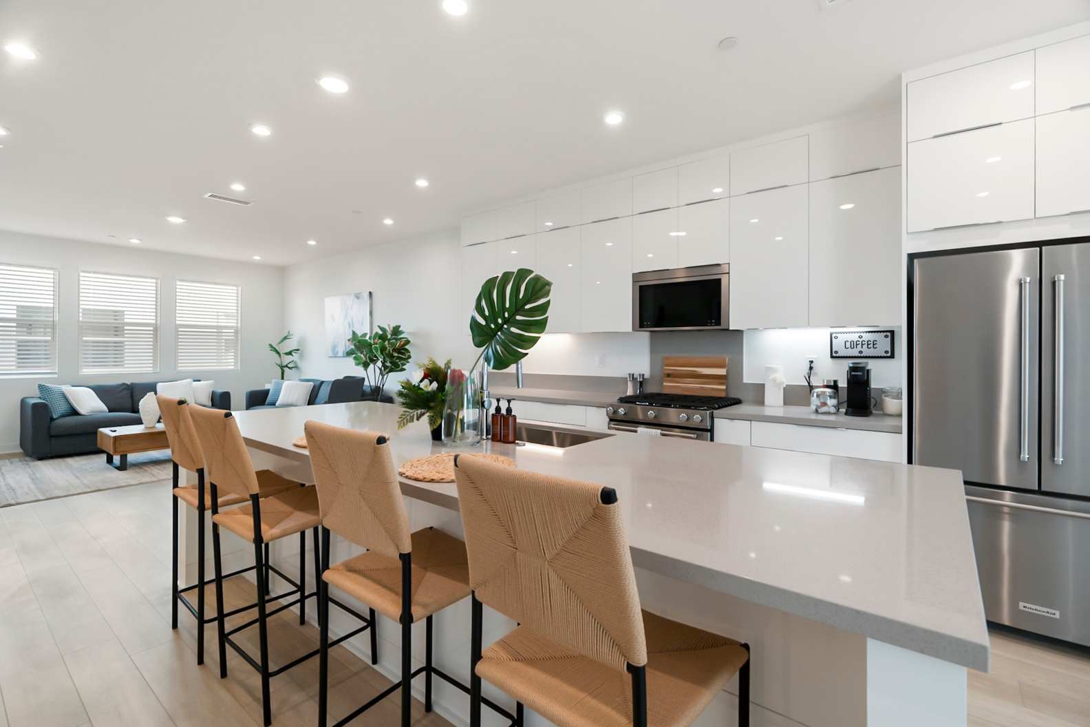 Fully Equipped Kitchen And Stylish Furnishings - Elegant Oasis - San Diego, CA