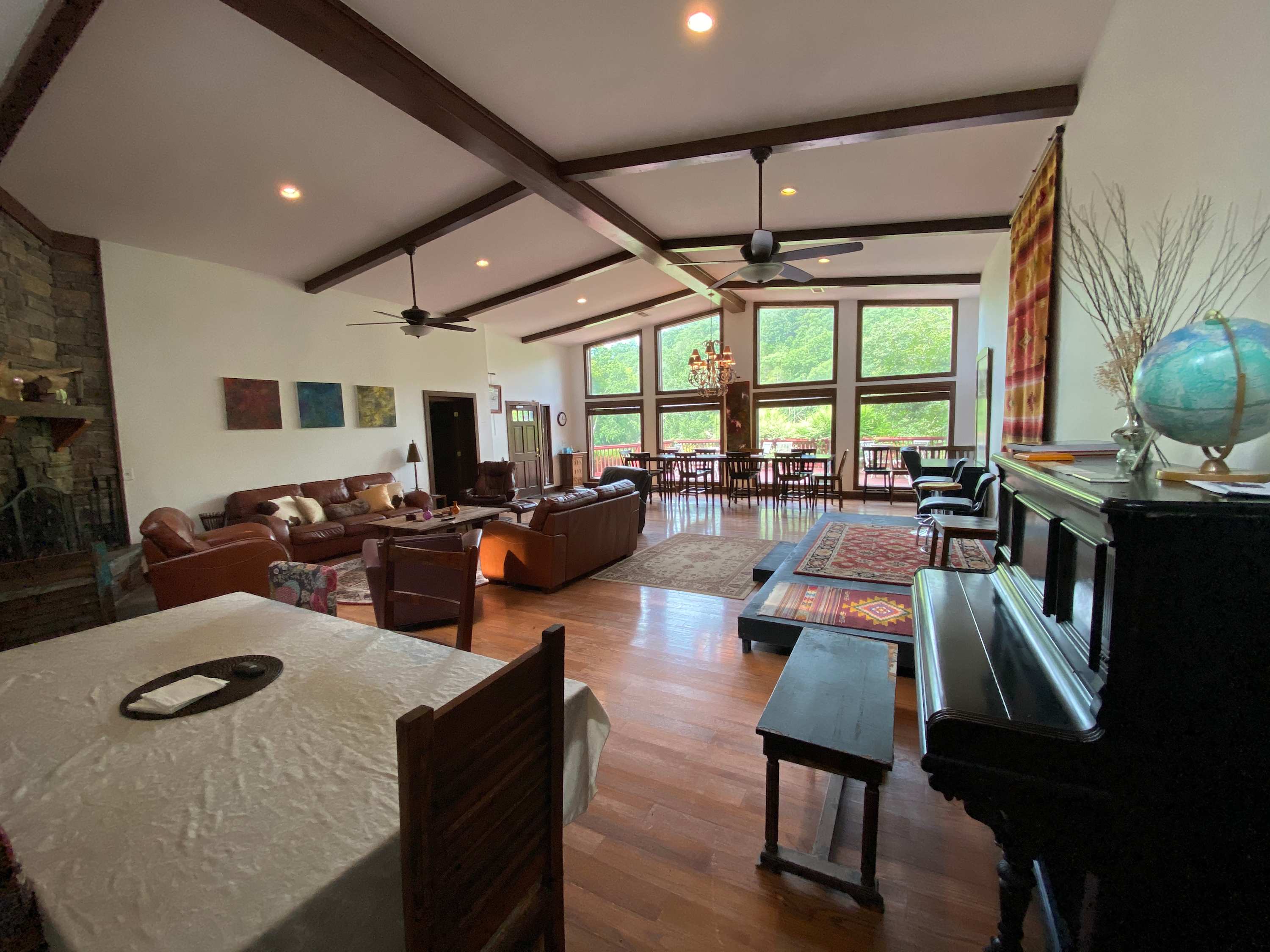 Lakeside Lodge in Tennessee nature with sauna and hot tub available ...