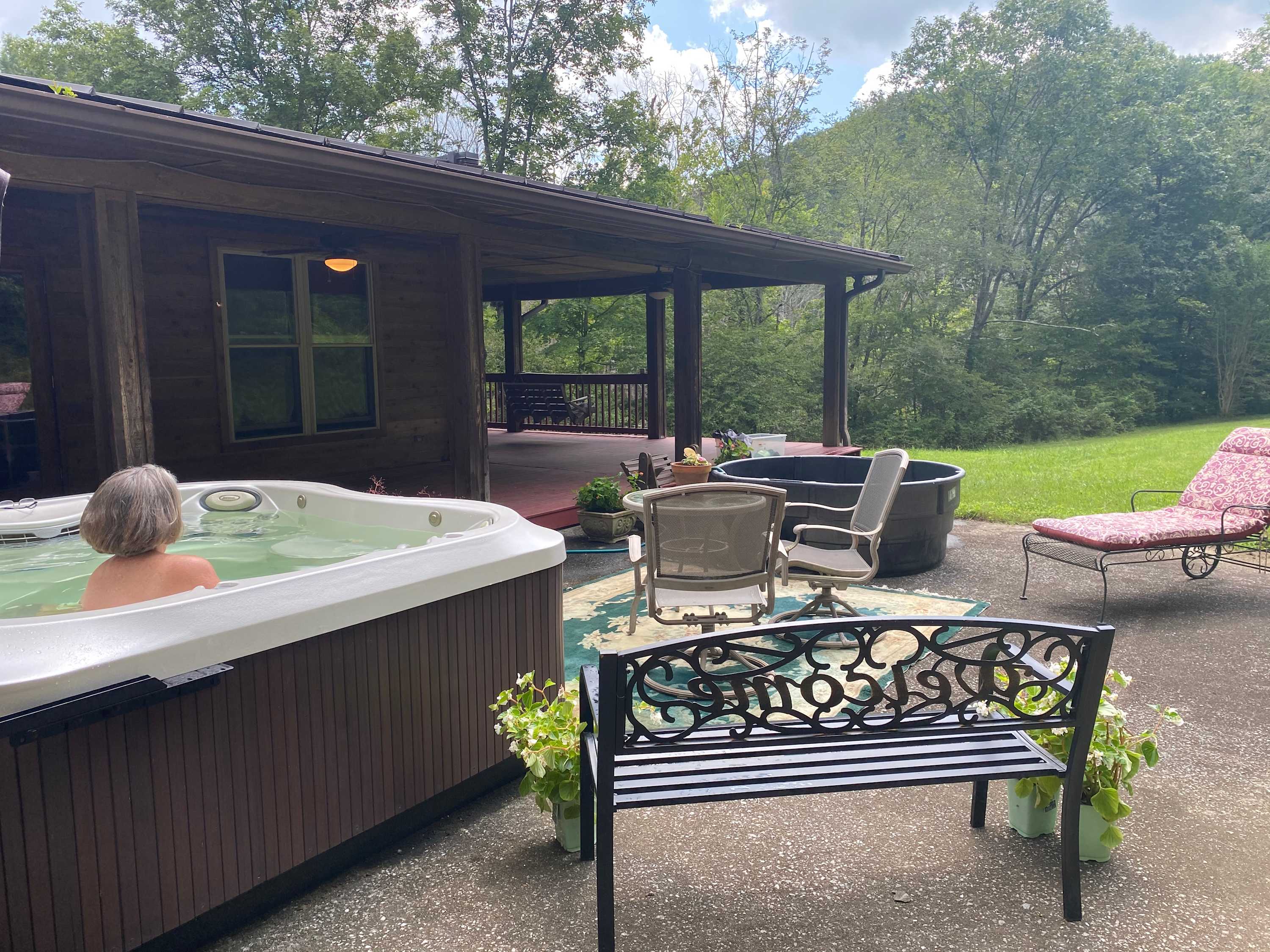 Lakeside Lodge in Tennessee nature with sauna and hot tub available ...