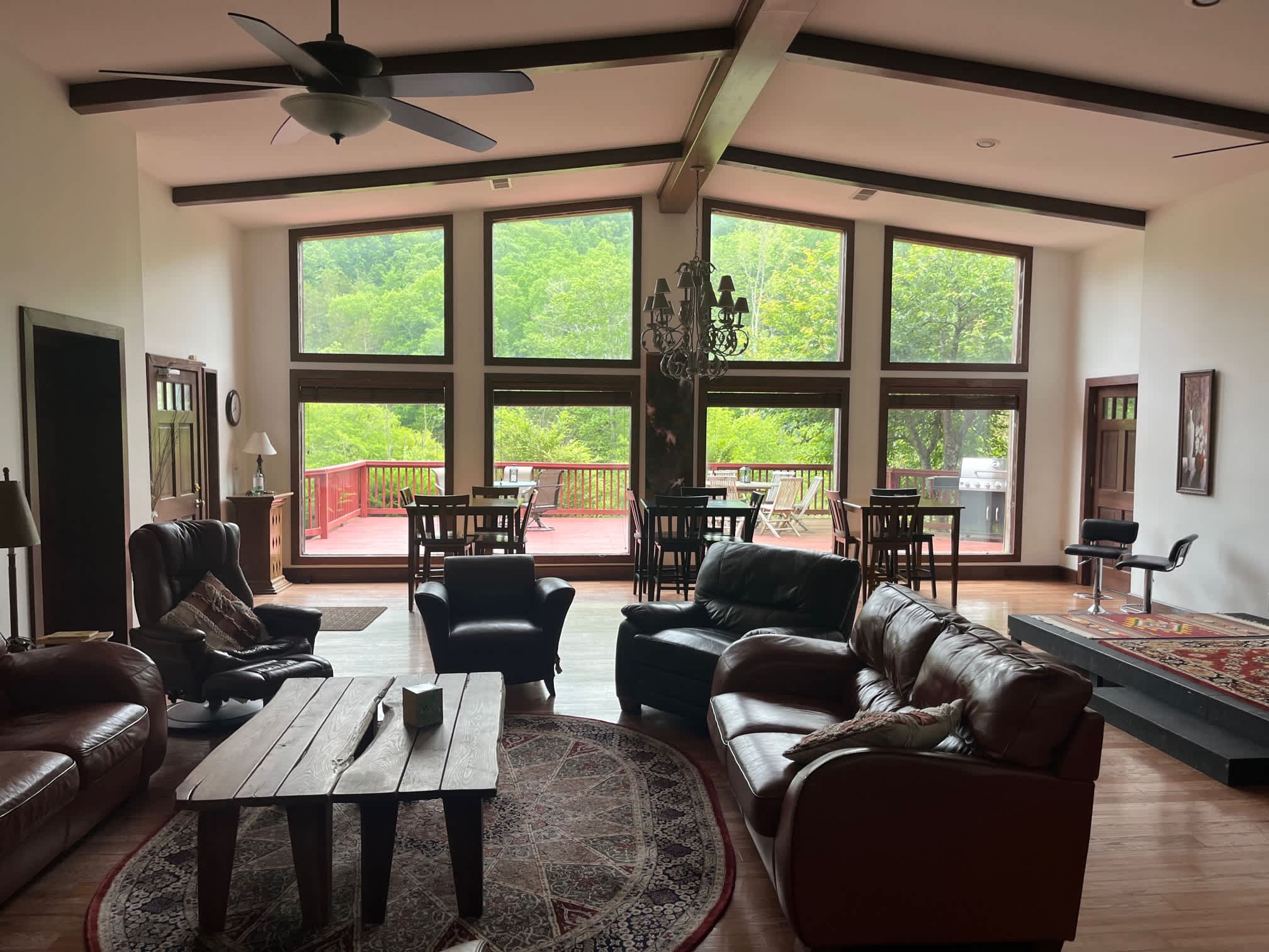 Lakeside Lodge in Tennessee nature with sauna and hot tub available ...