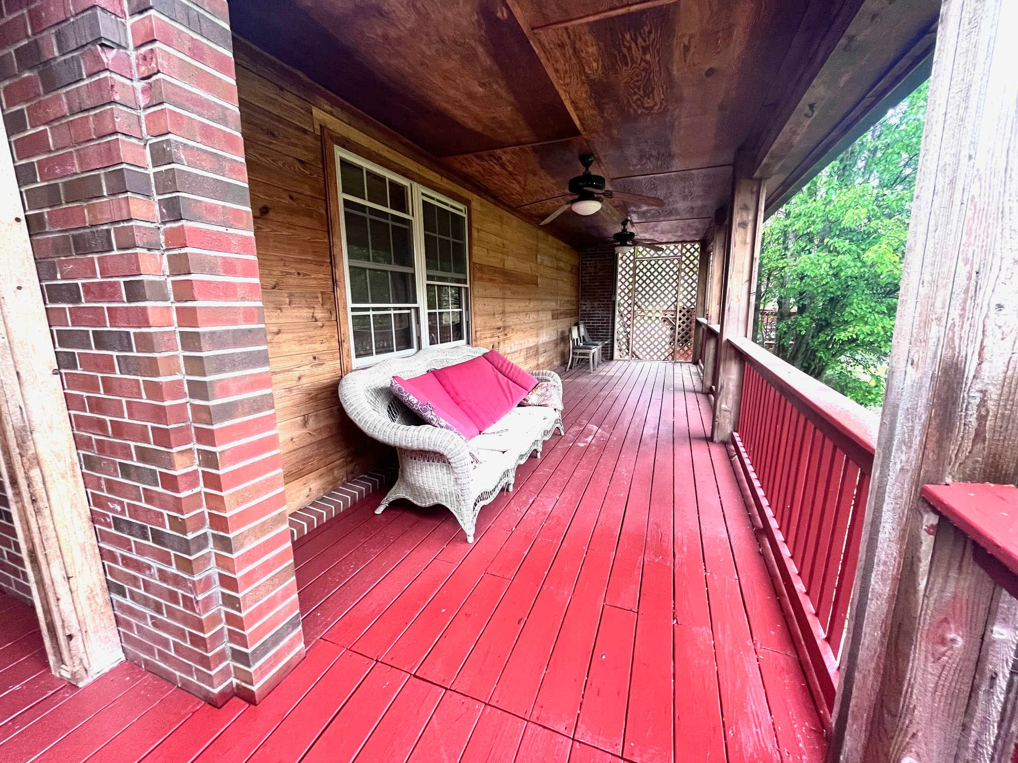 Lakeside Lodge in Tennessee nature with sauna and hot tub available ...