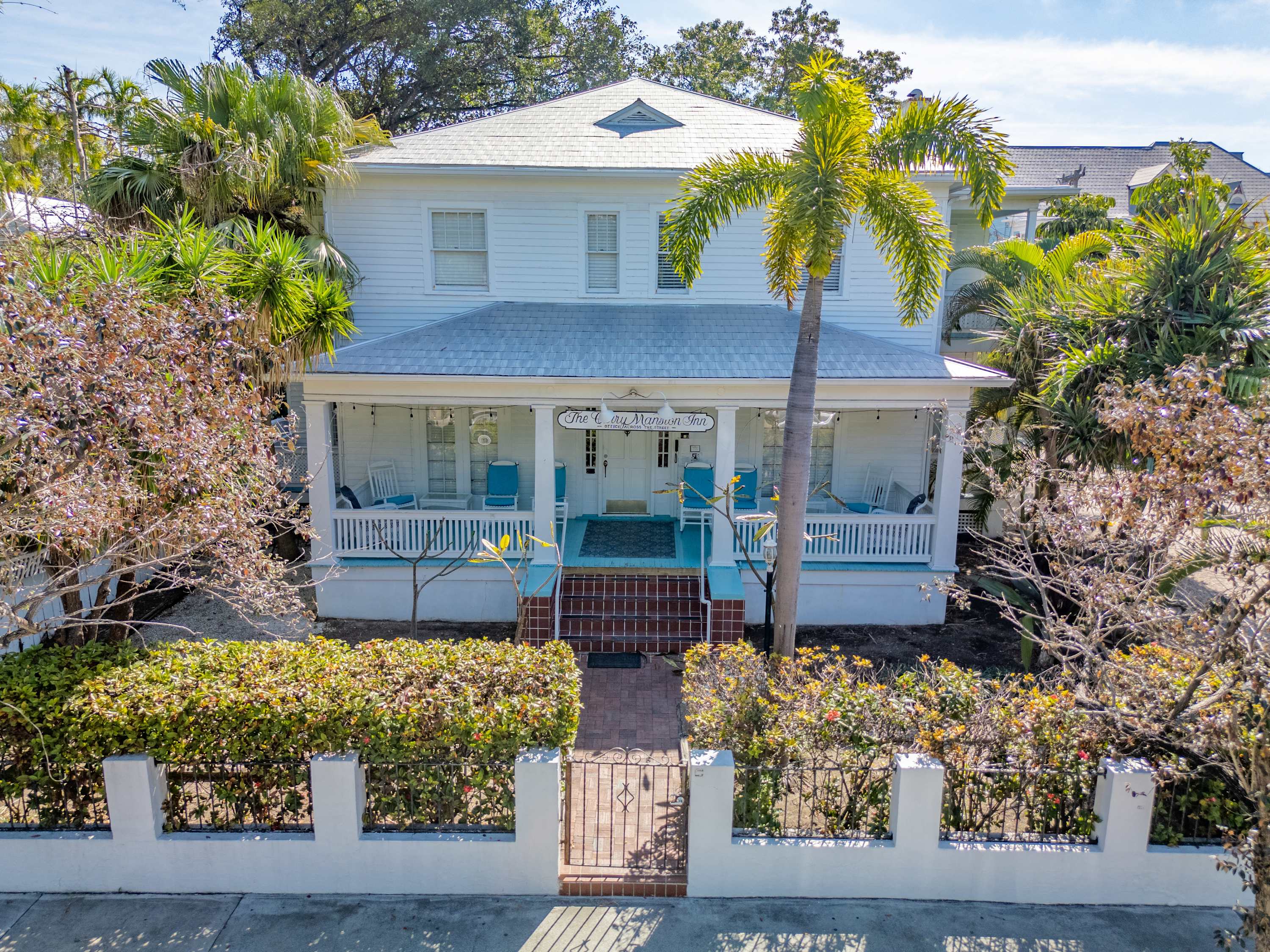 King Bed + Sleeper Sofa & Balcony -James House | Key West | Curry ...